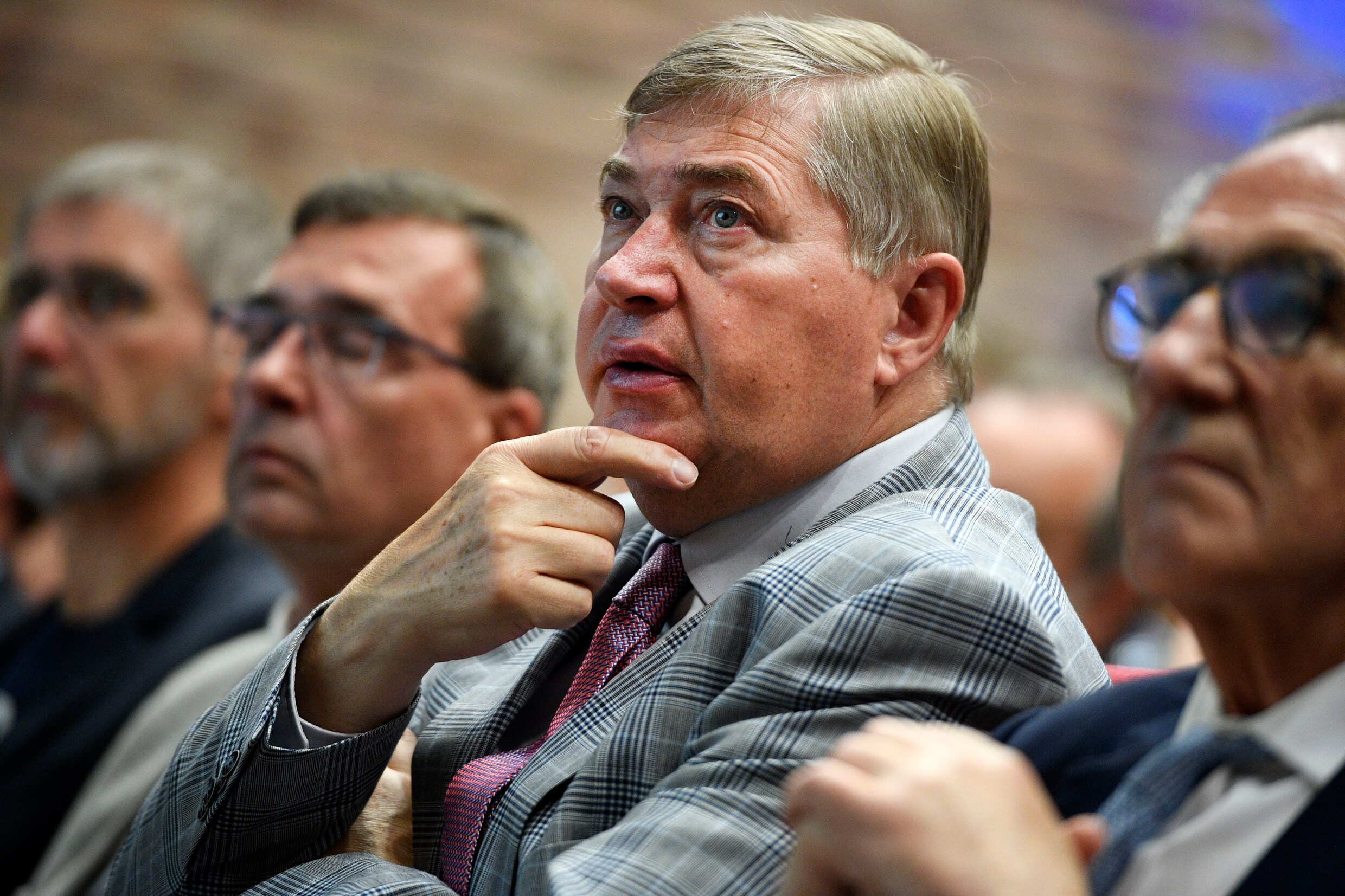 Oud-minister Leo Delcroix (72) overleden, vooral bekend voor opschorten ...