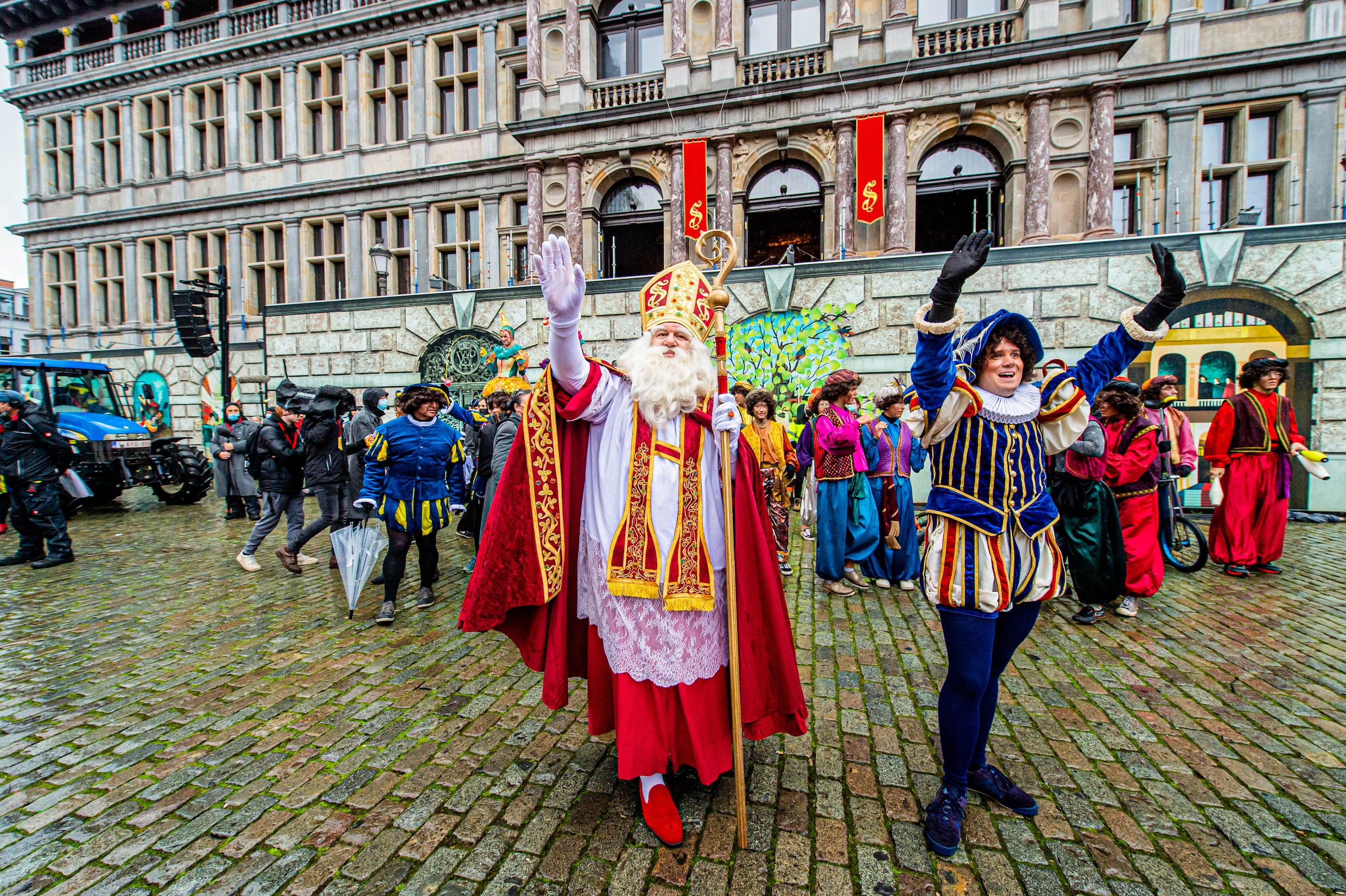 Moet de Sint straks ook besparen? ‘Veel speelgoedwinkels zijn bang voor ...