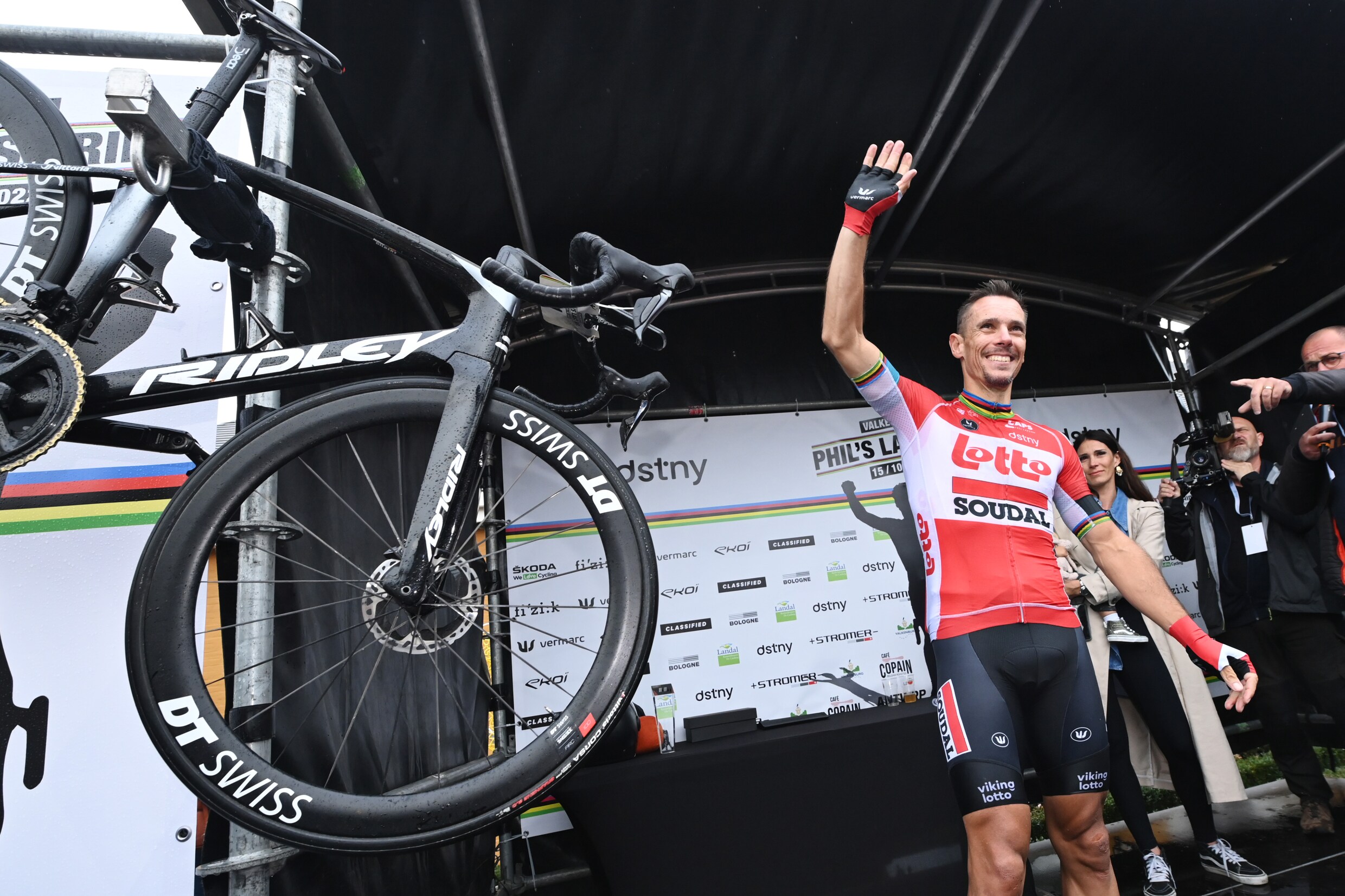 Philippe Gilbert neemt afscheid in schoonheid op de Cauberg | De Morgen