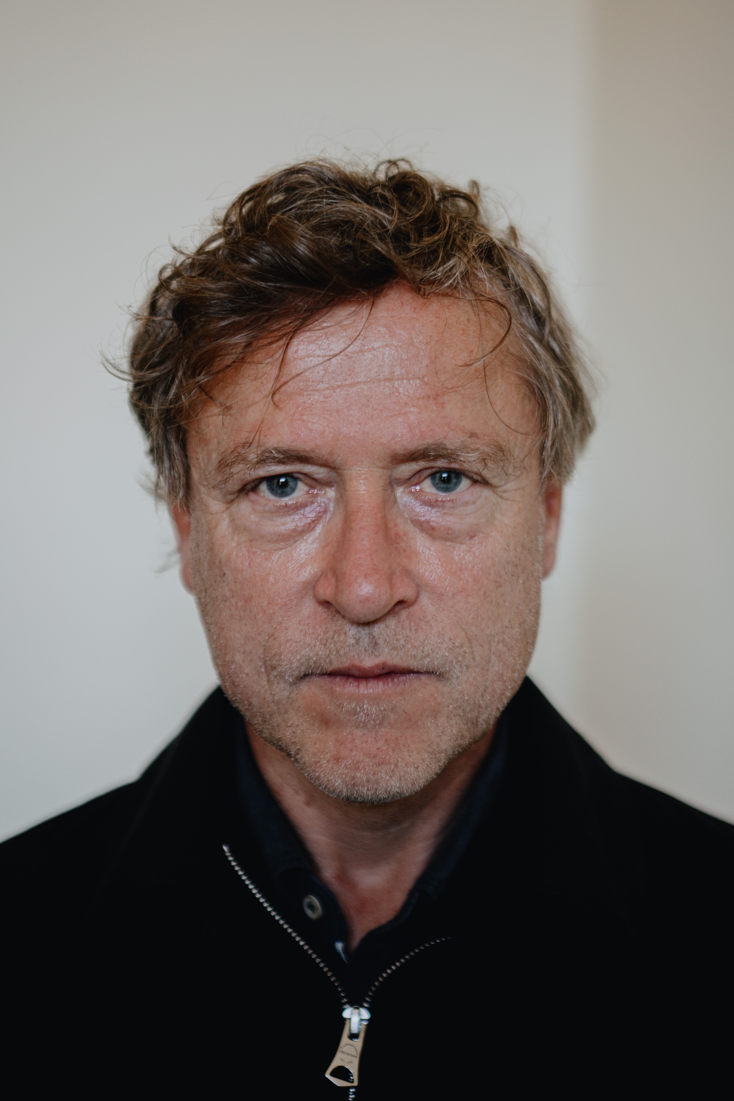 Kenners over de zin en onzin van de grote literaire prijzen: ‘Mensen ...