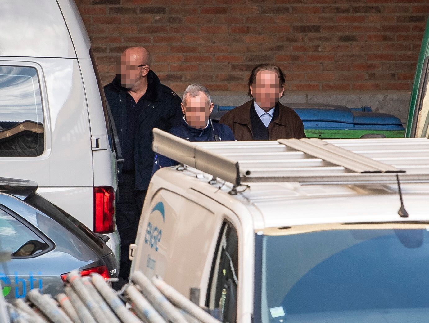 Ex-huurders van beruchte kotbaas vertellen: ‘Mijn huisgenote stond hier ...