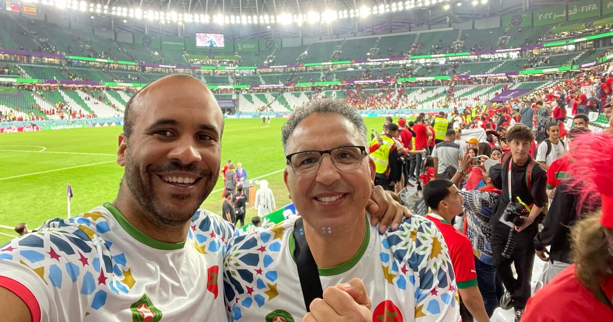 Trotse familie van Belgo-Marokkaan Selim Amallah, in de basis bij ...