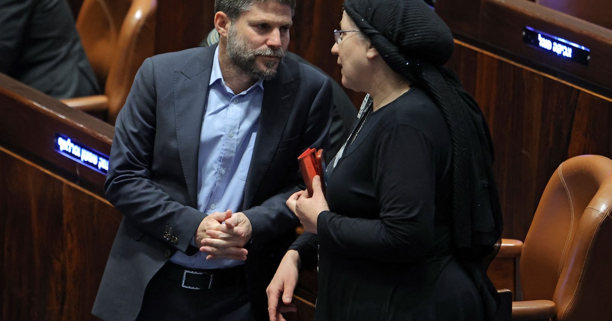 11.11.11 en partners willen dat België sancties oplegt aan minister ...