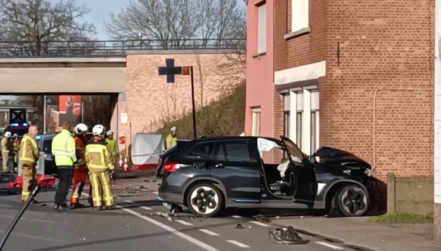 Dode en twee gewonden bij zwaar verkeersongeval nabij Planckendael | De ...