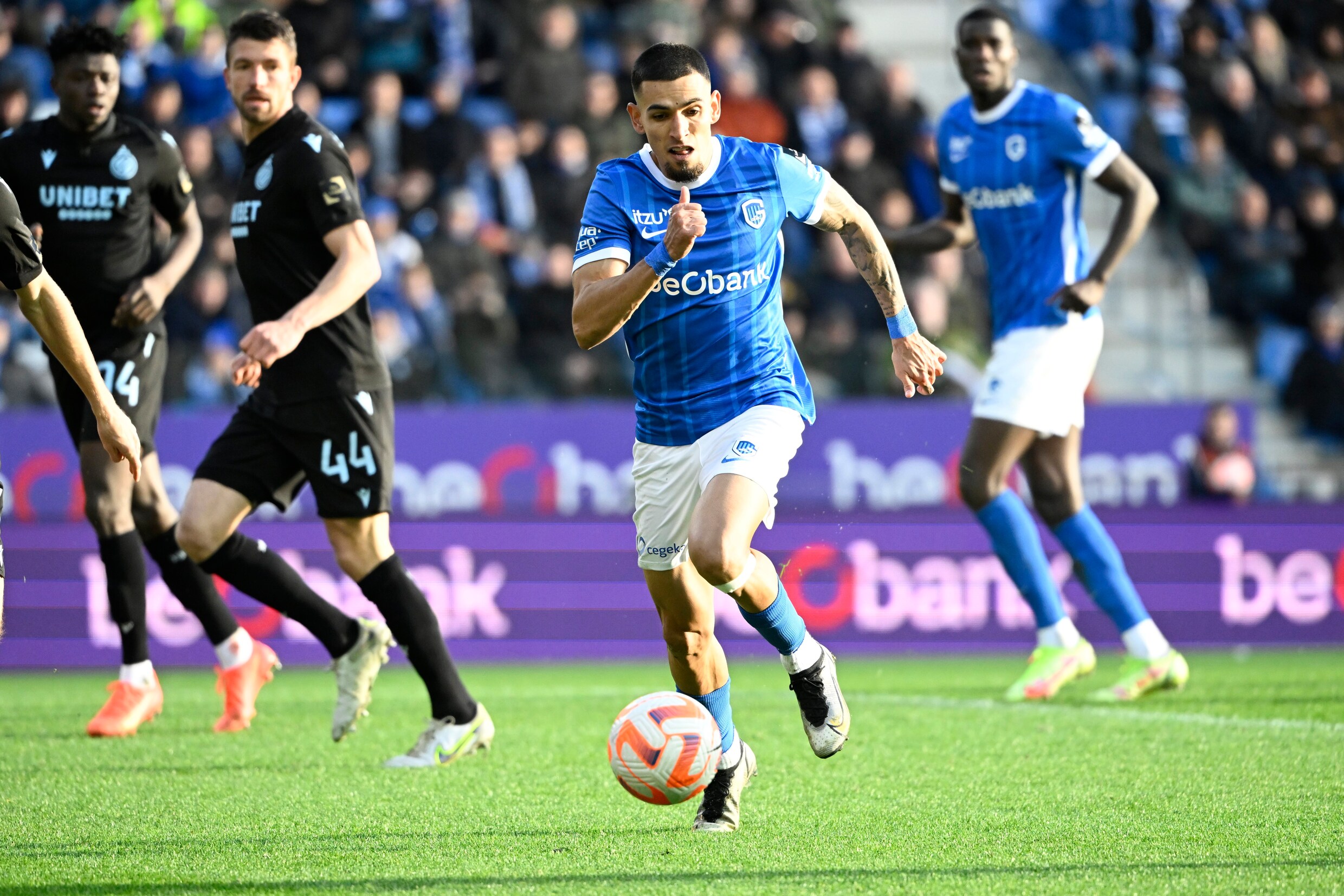 Vijftien punten achter op Genk, maar ‘goede dag voor Club Brugge’ | De ...