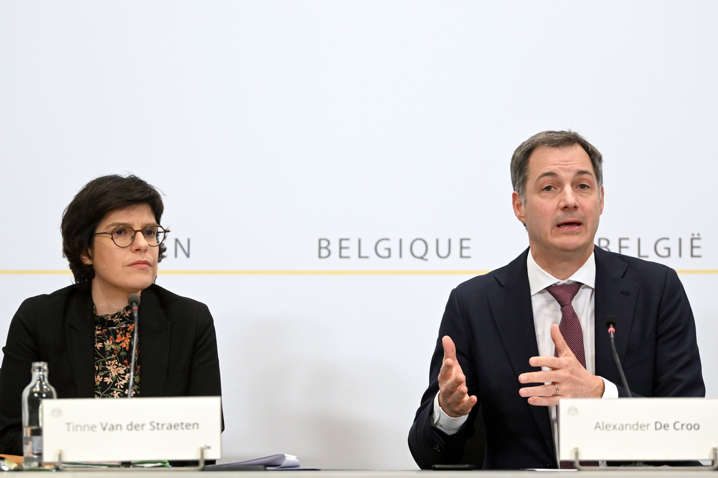 Nieuwe peiling: bij Open Vld en Groen is de malaise totaal | De Morgen