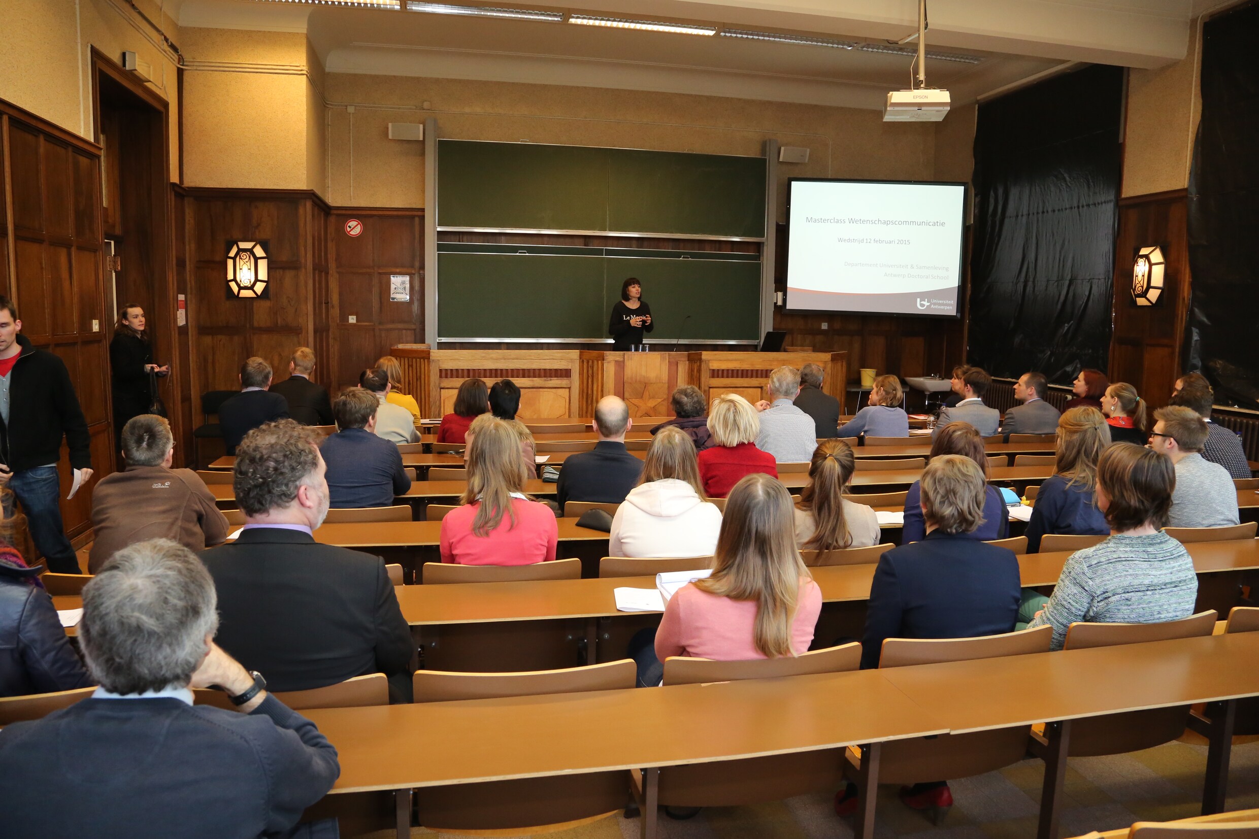 UAntwerpen vernoemt historische aula naar vermoorde Congolese premier Patrice Lumumba | De Morgen