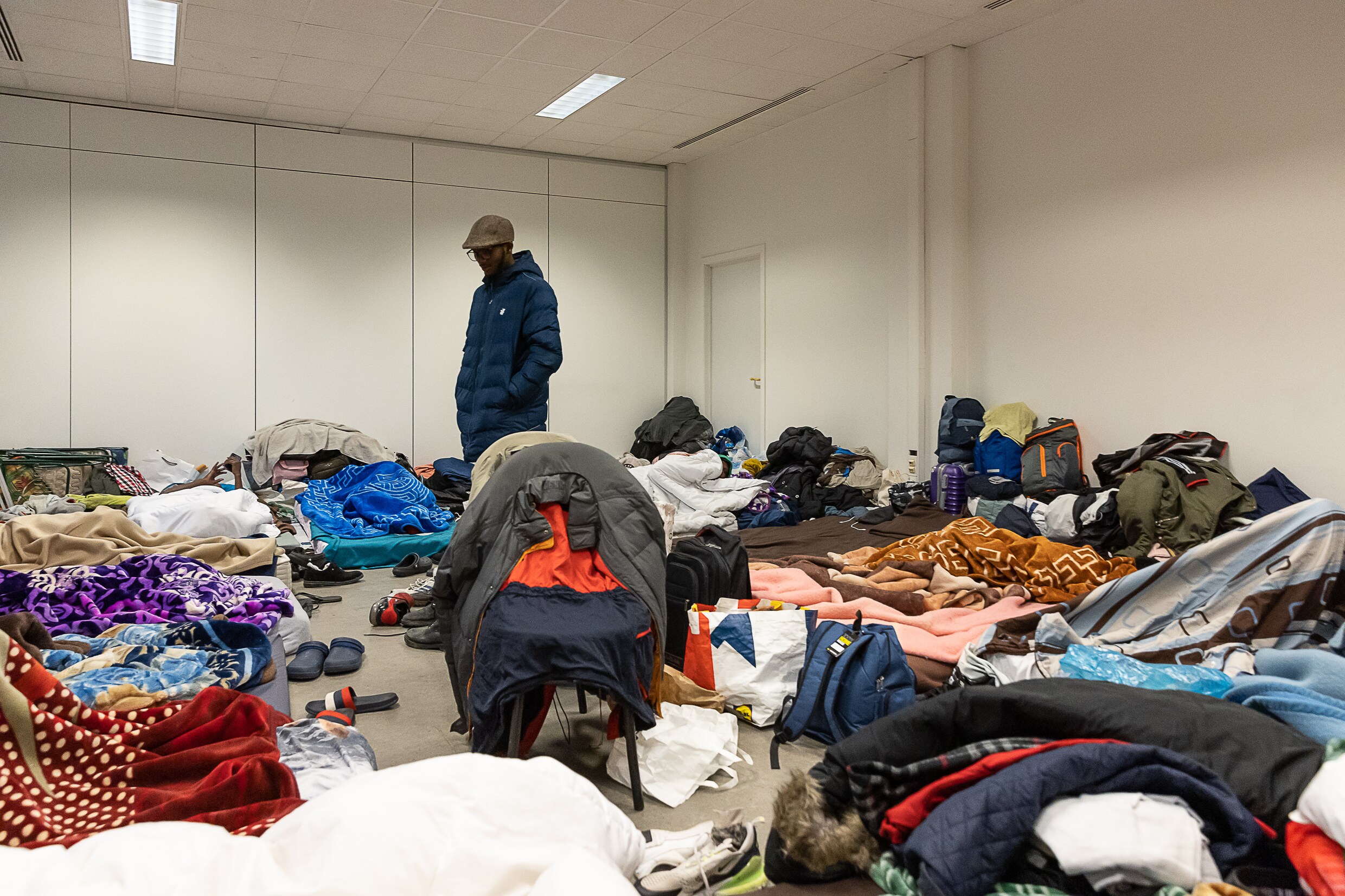 Staatssecretaris De Moor wil asielzoekers onderbrengen op meer pontons ...