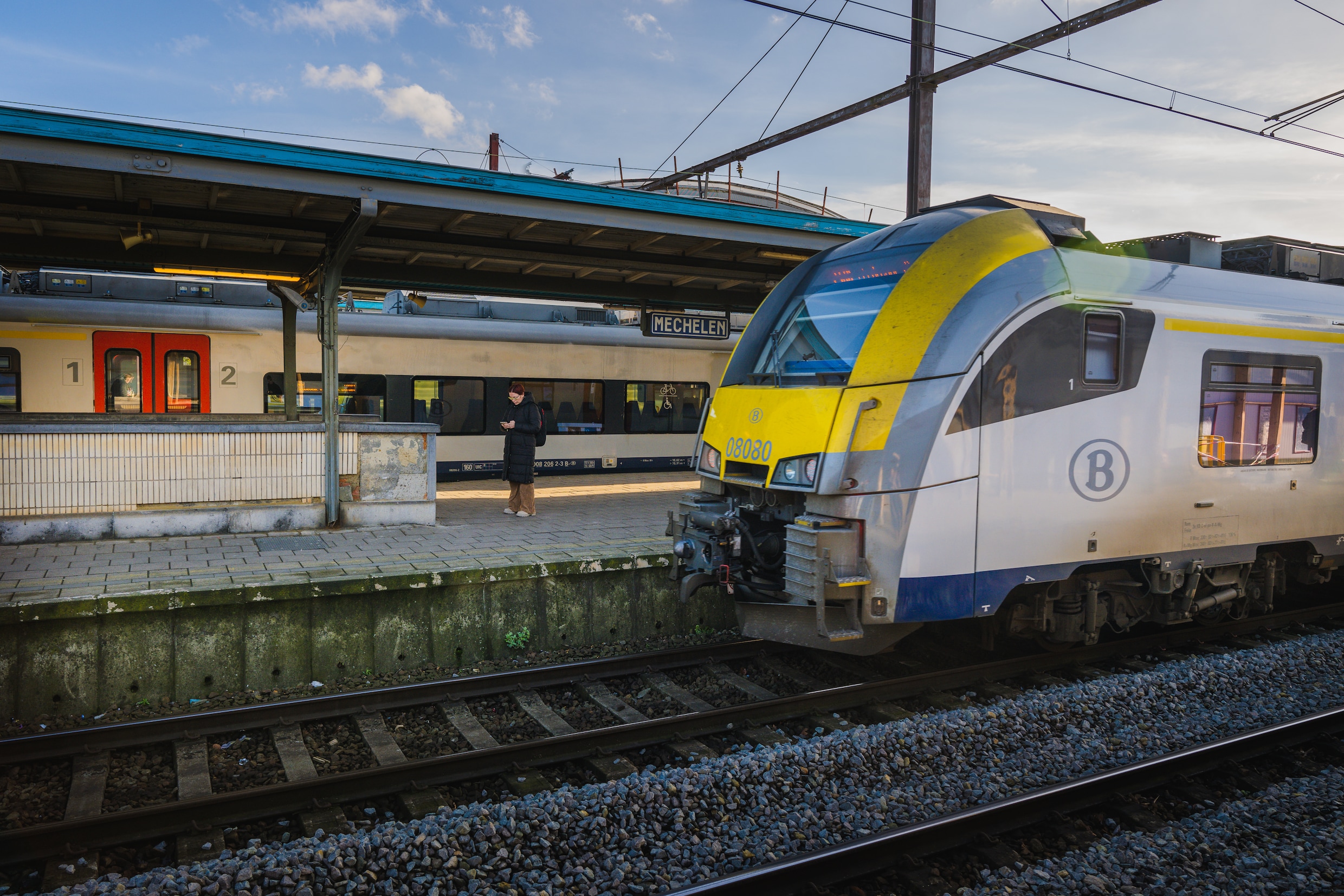 Mensen met beperkte mobiliteit kunnen eenvoudiger via NMBS-website assistentie aanvragen | De Morgen