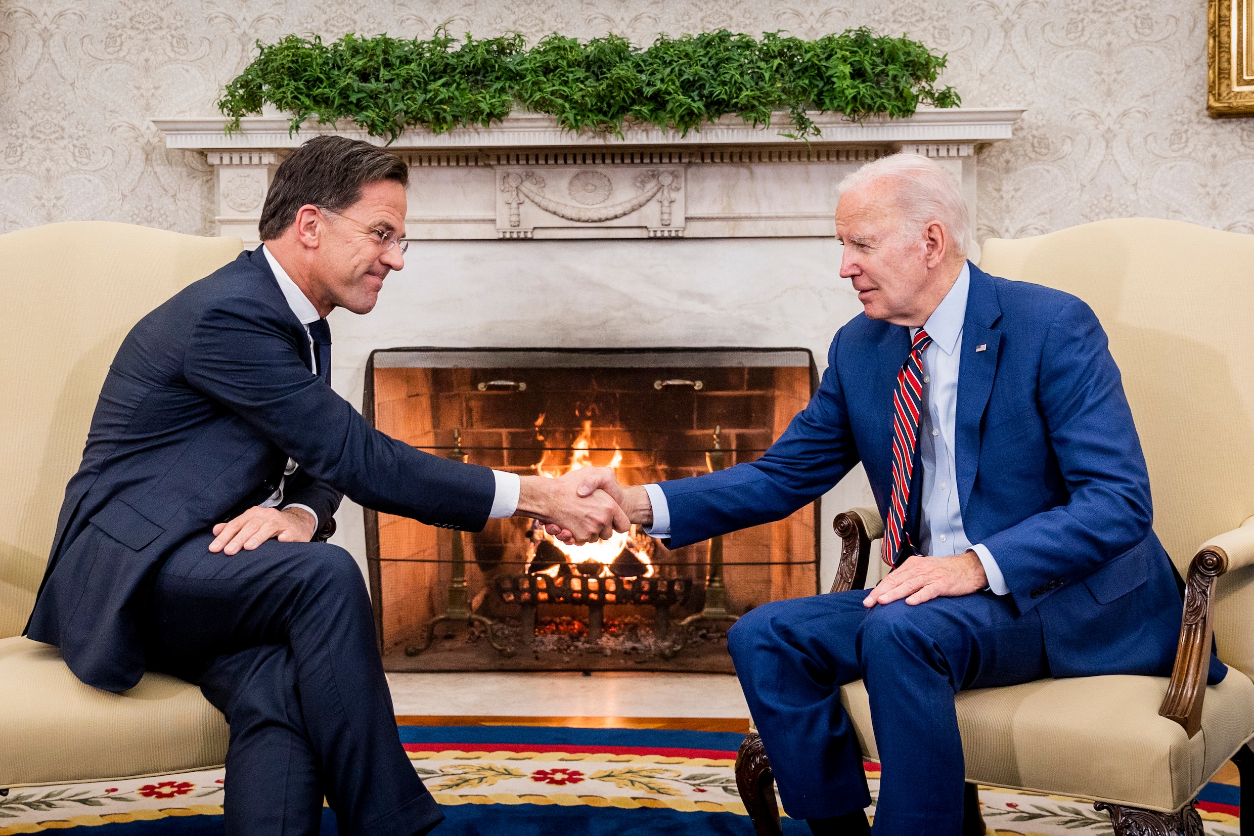 Mark Rutte zou steun krijgen van Biden en van Britten om nieuwe NAVO ...