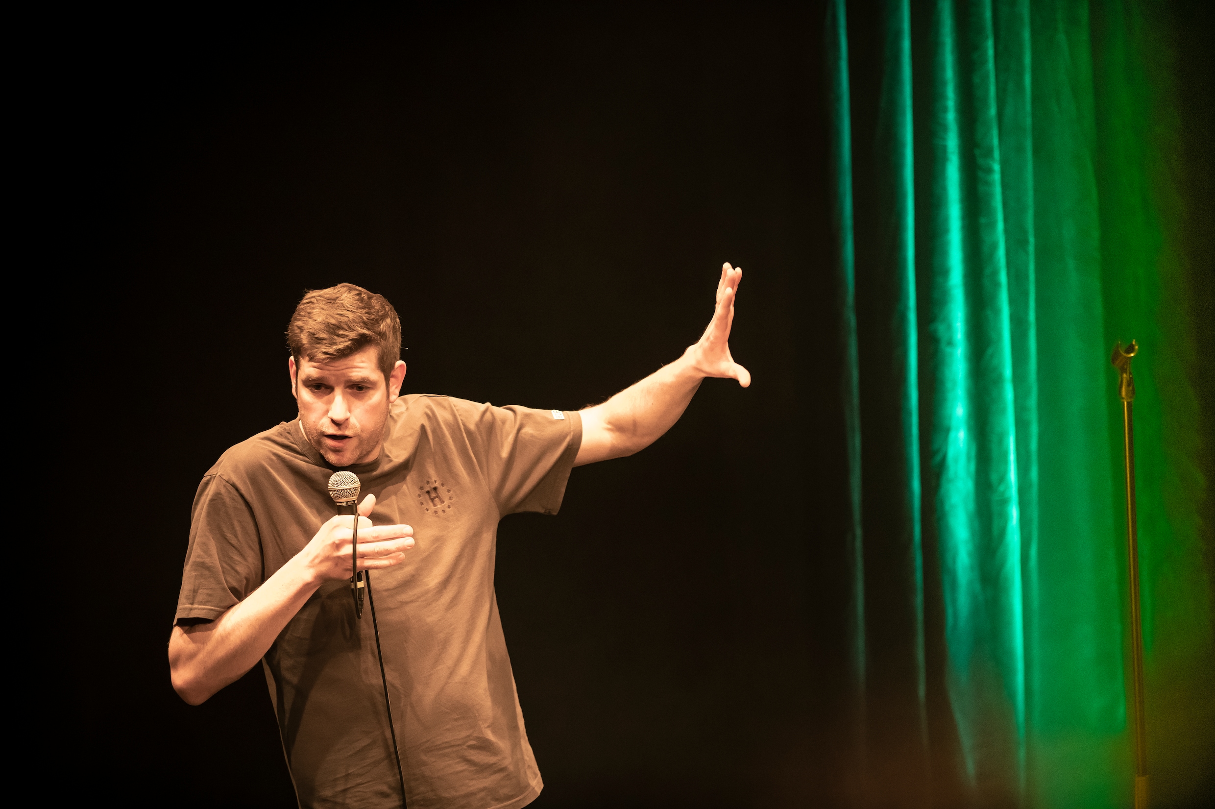 Hans Cools maakt vinnige stand-up voor wie granola nog altijd ...