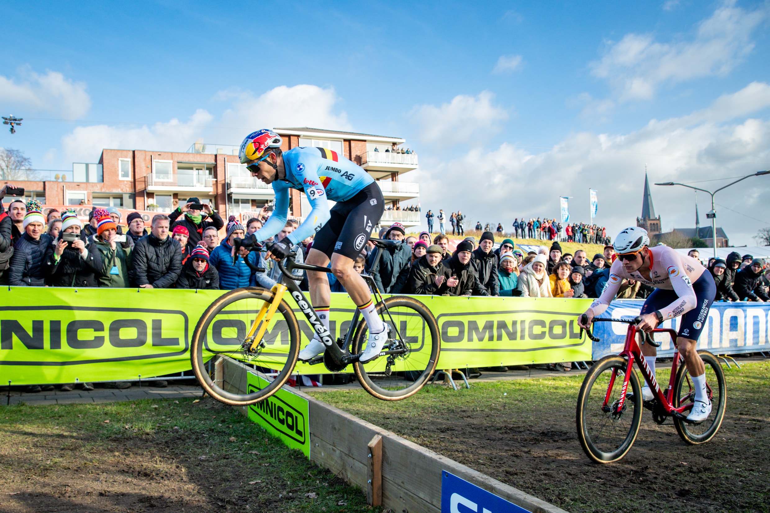 Teams juichen ‘exotische’ crossen toe, als het maar geen geld kost | De ...