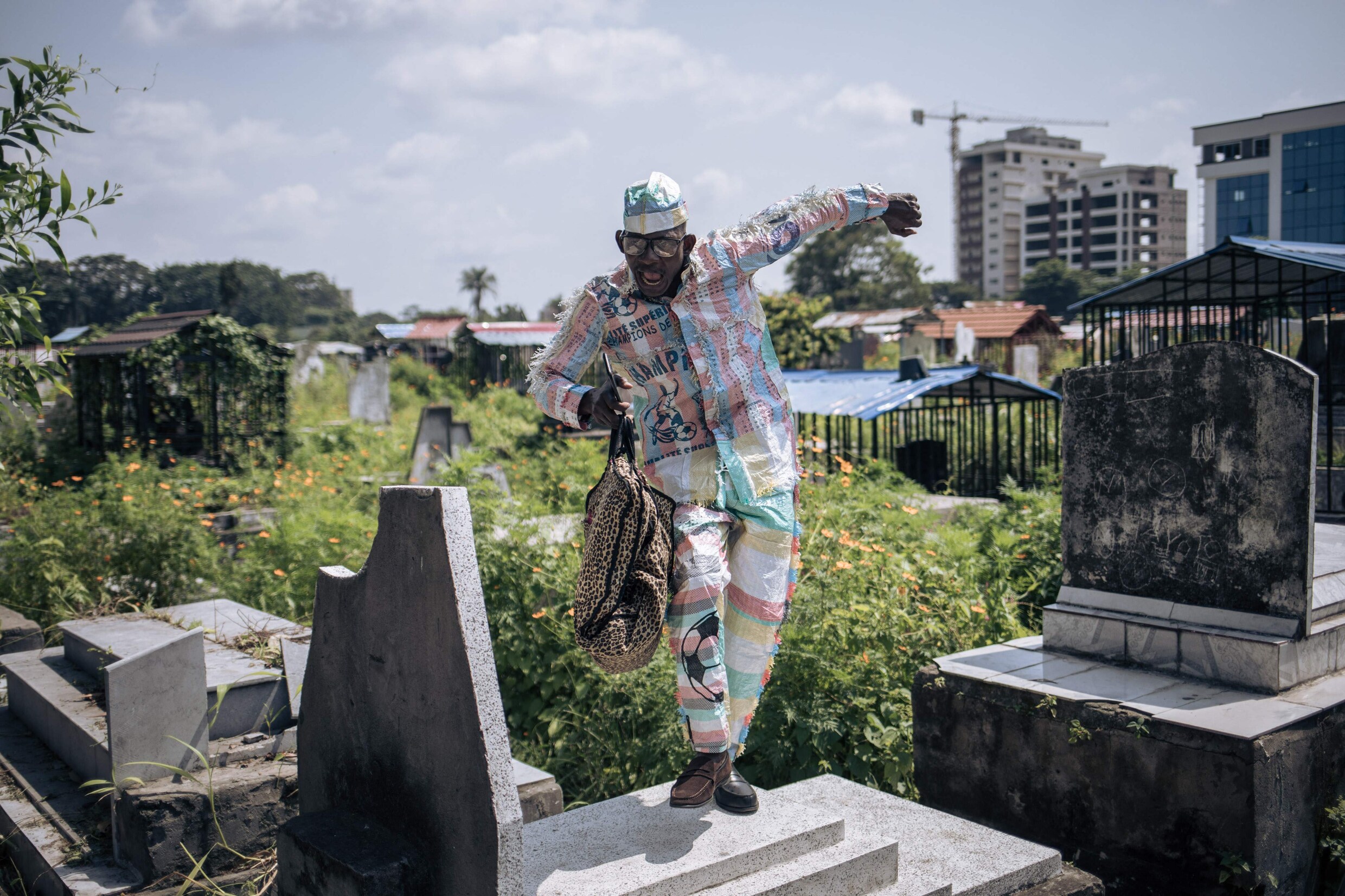 Hulde aan een legendarische ‘sapeur’ | De Morgen