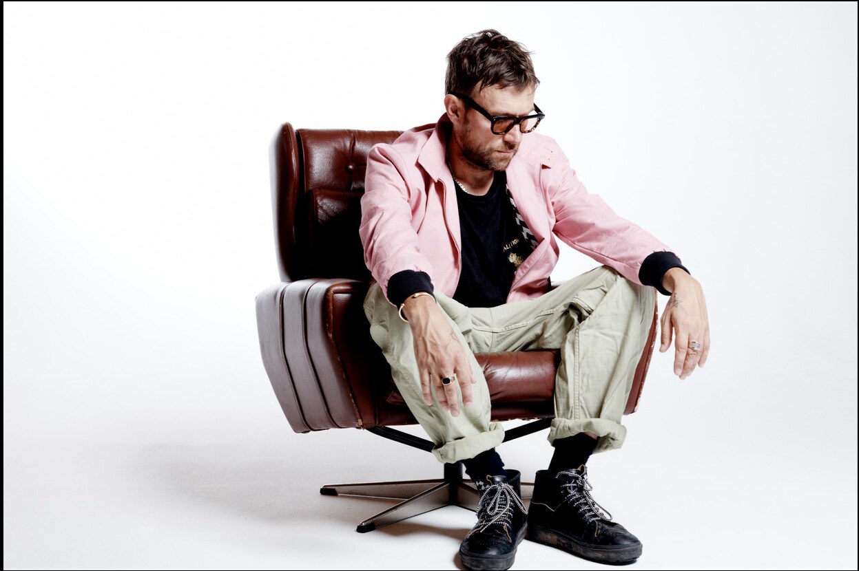 Damon Albarn: ‘Iedereen wil tegenwoordig iéts zijn, en het maakt niet ...