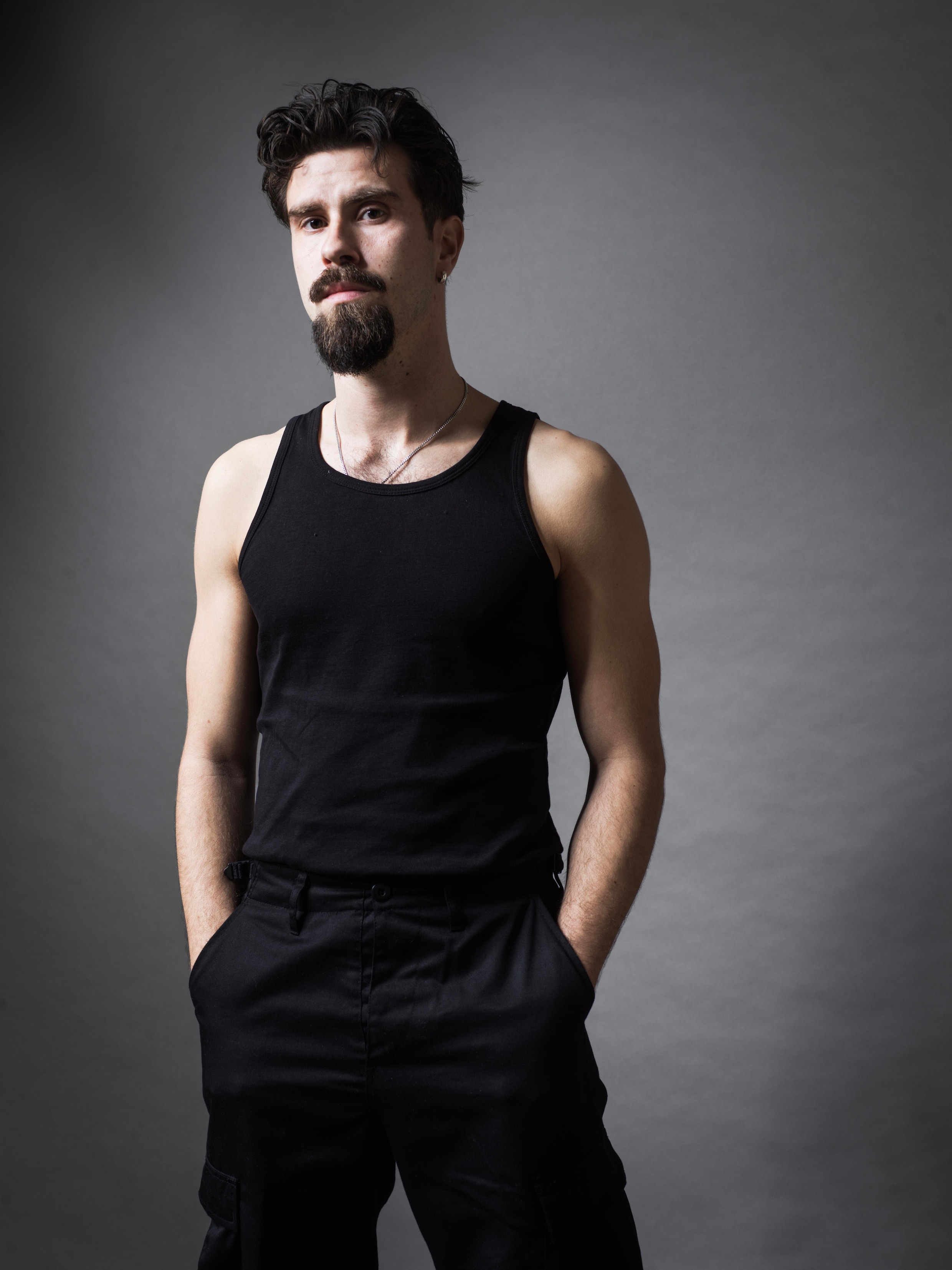 Acteur Aimé Claeys uit ‘1985’: ‘Iedereen is vatbaar om meegesleept en ...