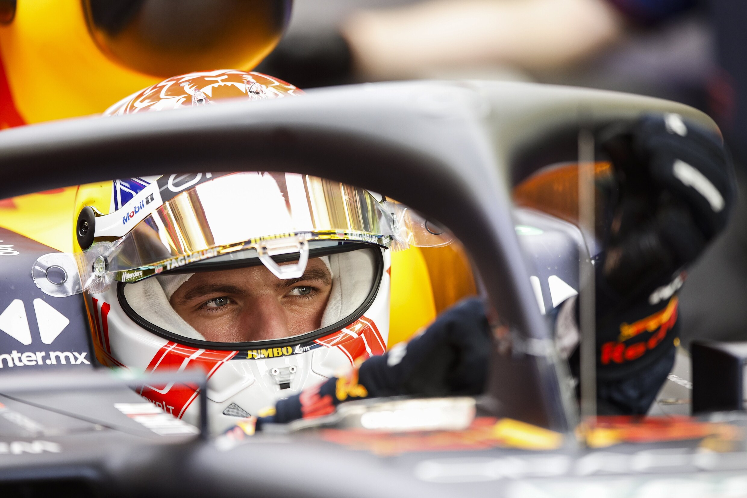 Waarom Max Verstappen graag de indruk wekt onverslaanbaar te zijn | De Morgen