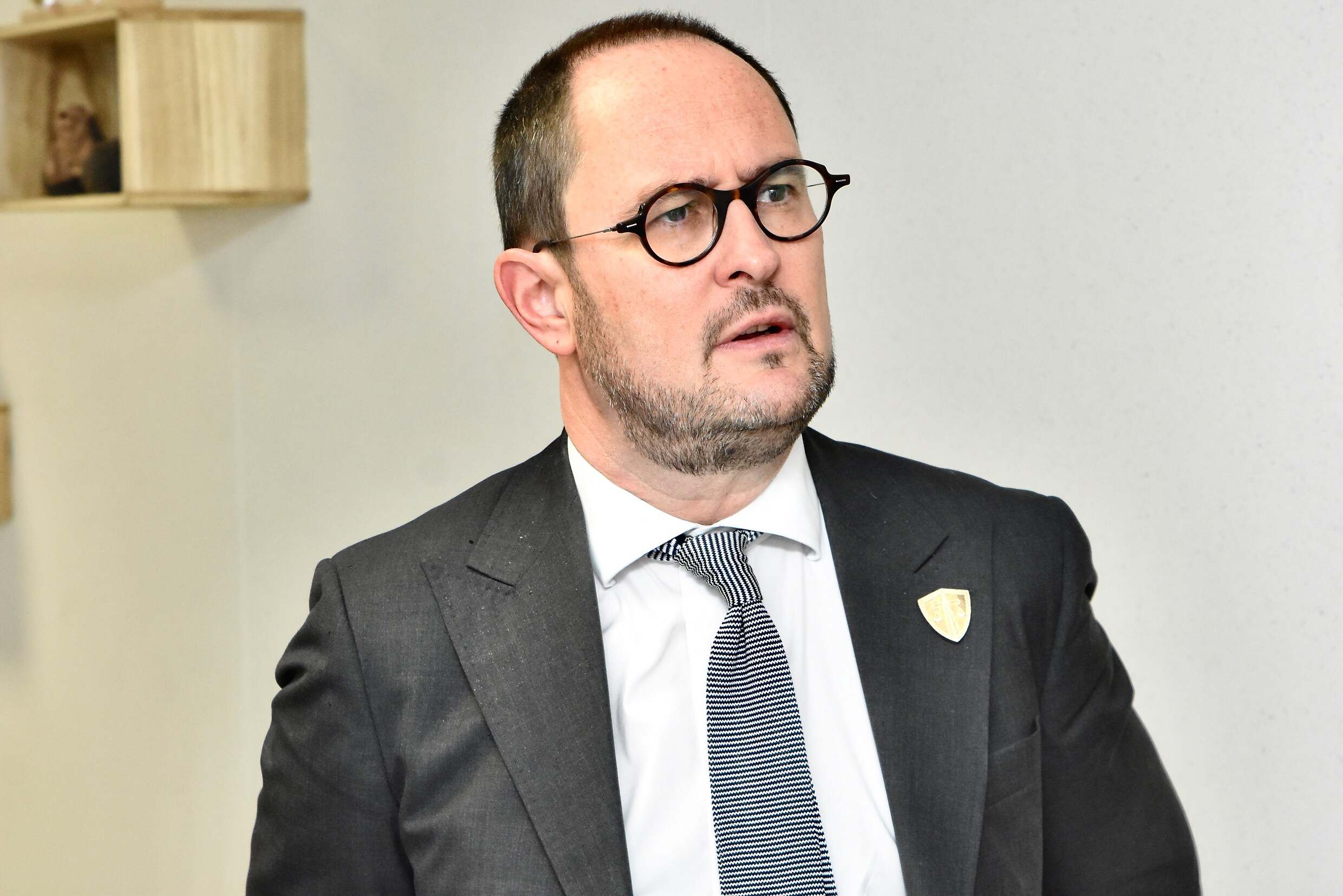 Open Vld-congres gaat zich over uitkeringen buigen: ‘Wie werkt moet 500 ...