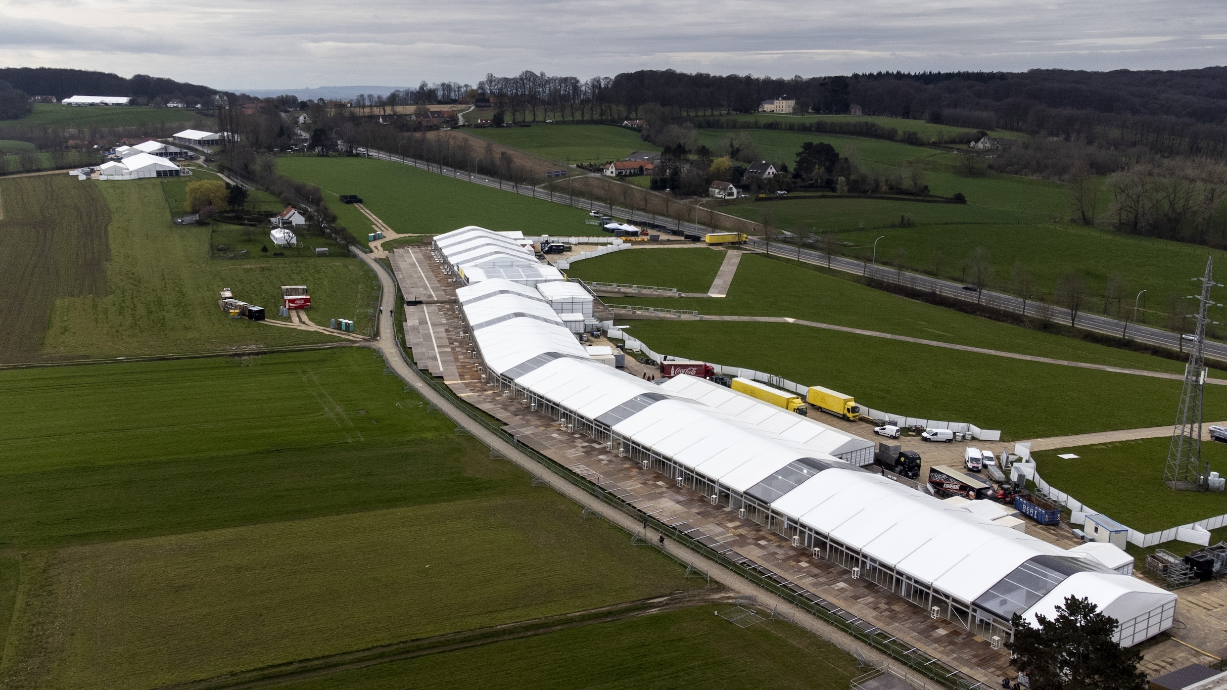 Hoe geraakt u aan het parcours, en waar ziet u de renners het best? De ...