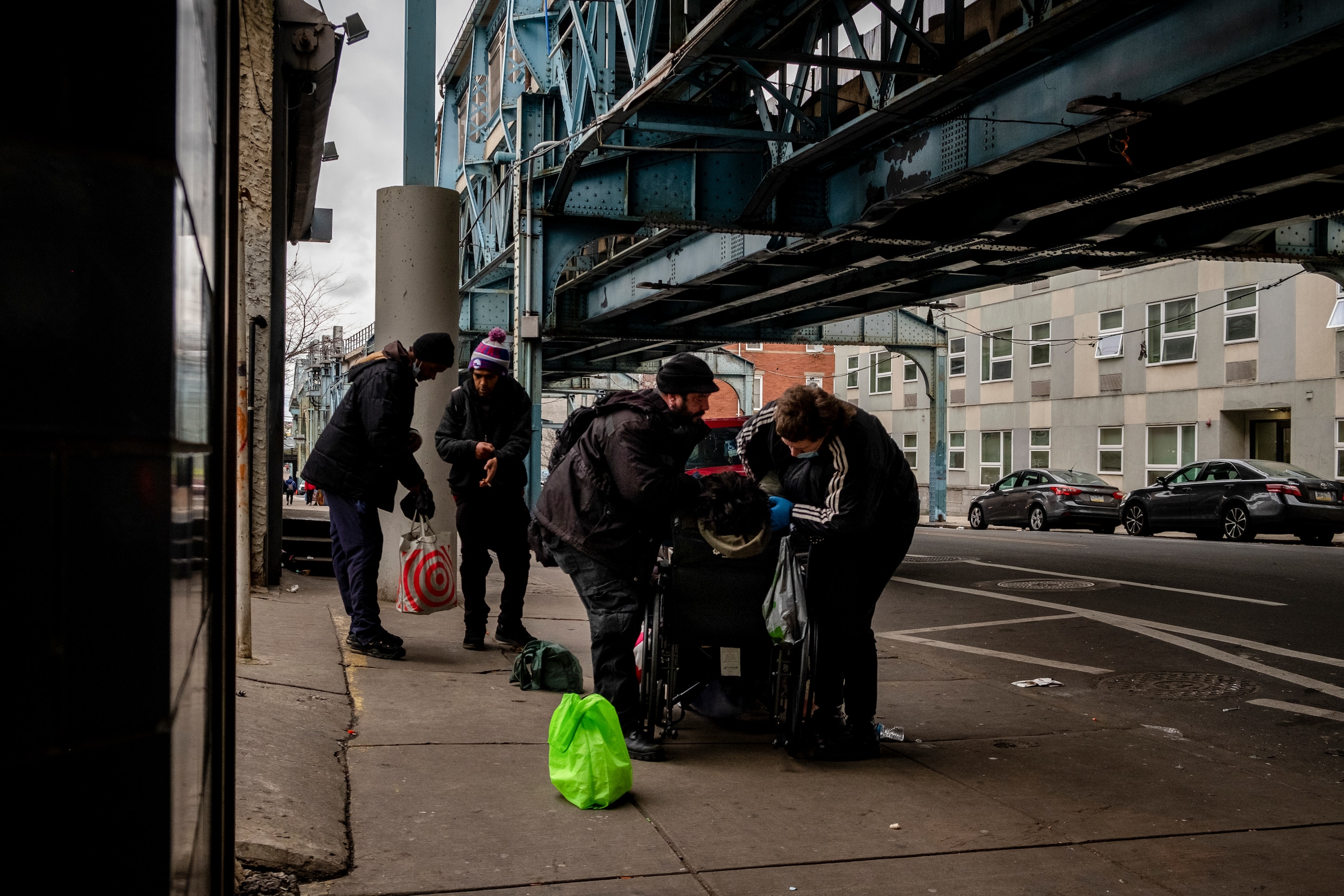 Geen zombiefilm, wel beelden uit Philadelphia: populaire drug ‘tranq ...