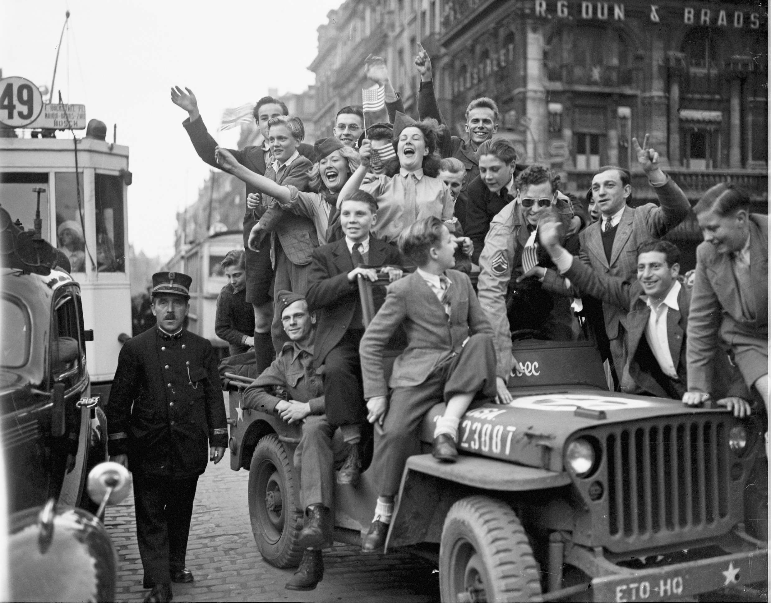 Maak van 8 mei weer een jaarlijkse viering | De Morgen