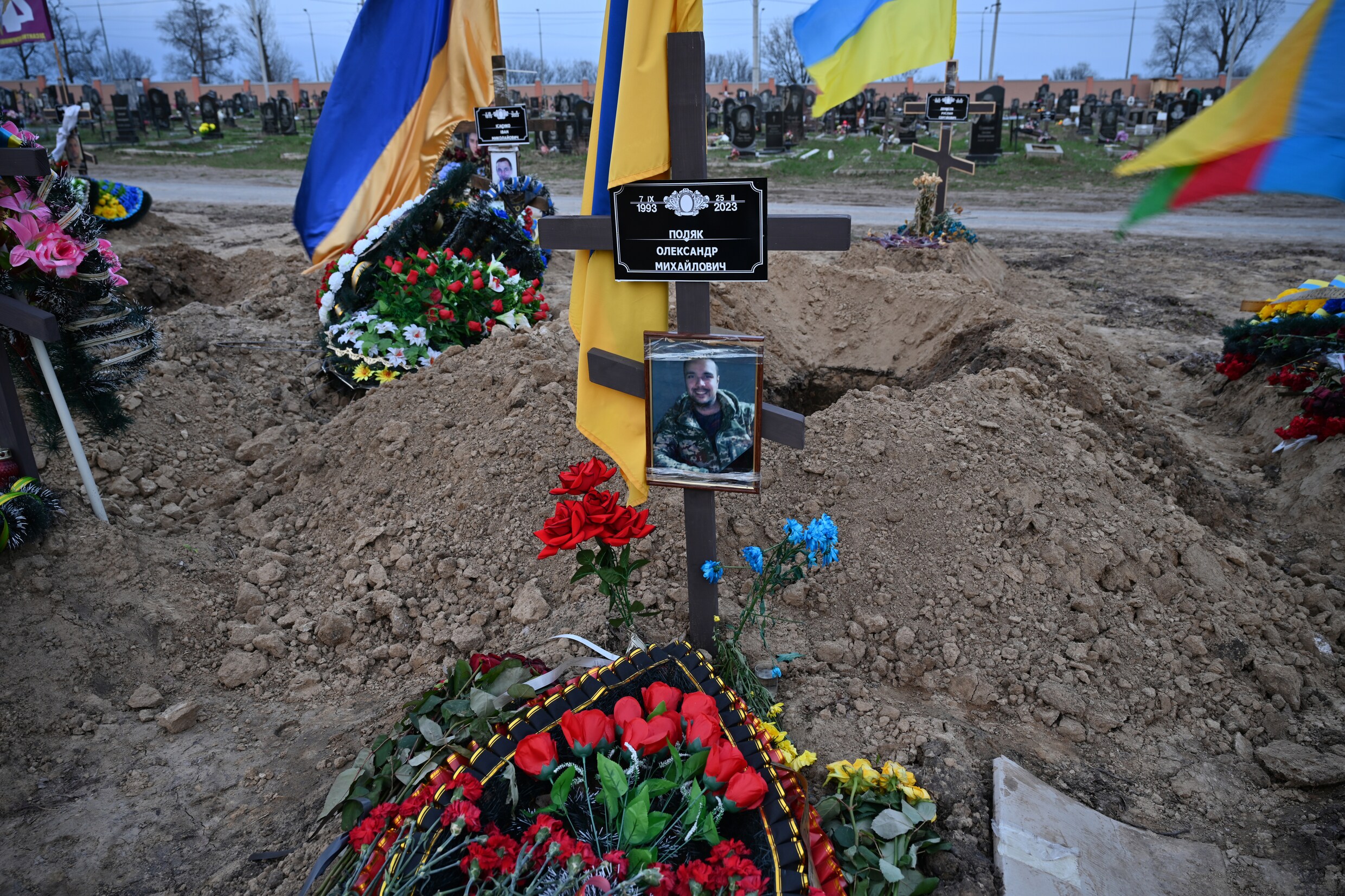 Met een Oekraïens team op zoek naar dode soldaten en burgers: ‘Eerlijk ...