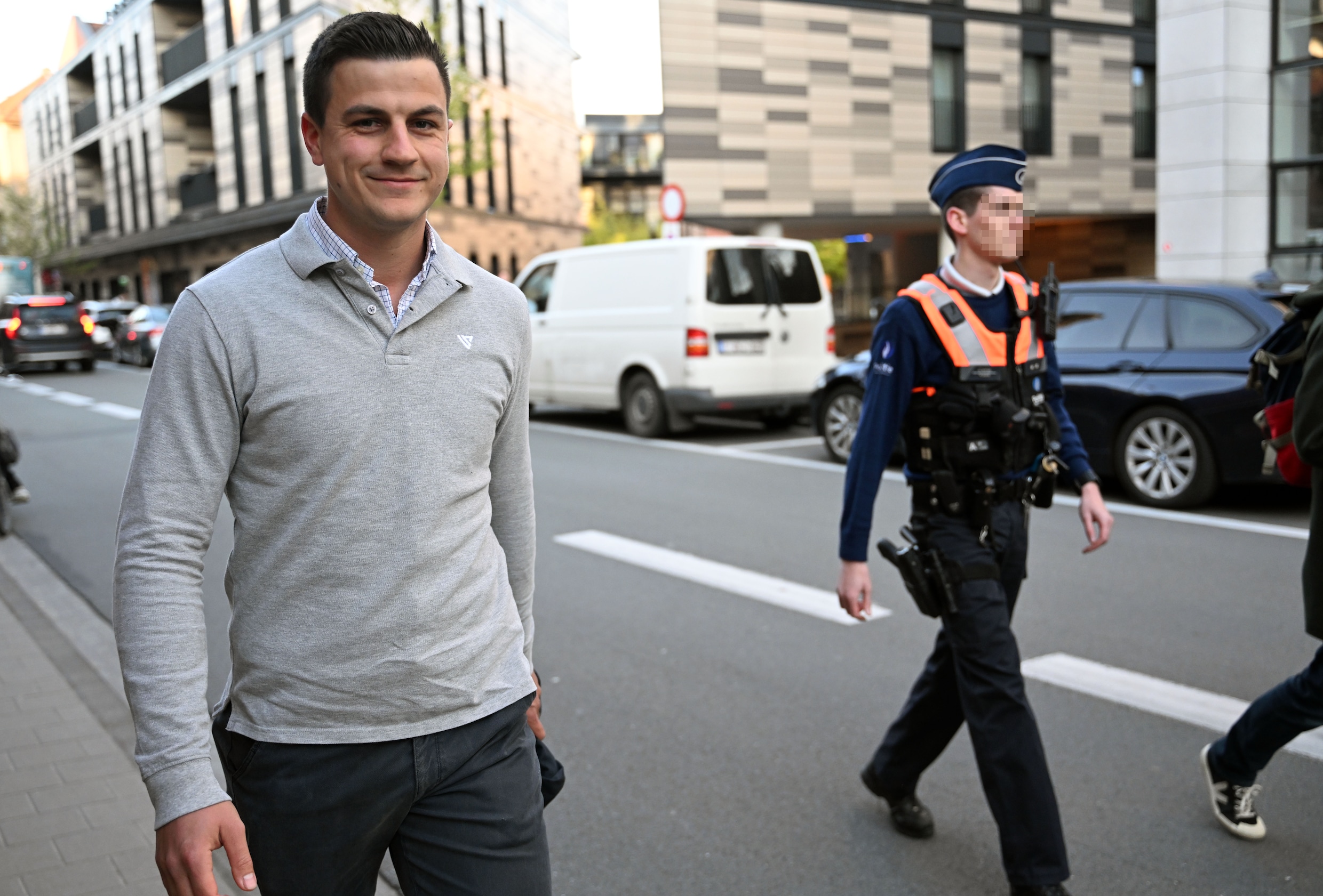 Petitie tegen lezing van Dries Van Langenhove in Leuven al ruim 900 ...