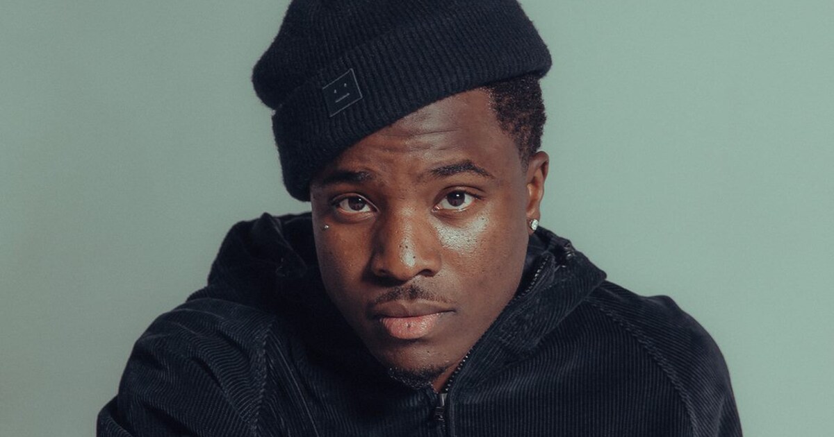 Rapper IDK protesteert tegen politiegeweld in de stijl van de grootsten ...