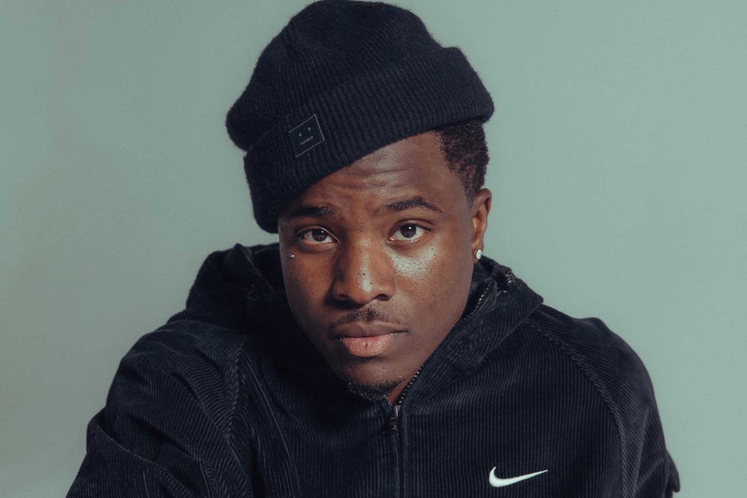 Rapper IDK protesteert tegen politiegeweld in de stijl van de grootsten ...