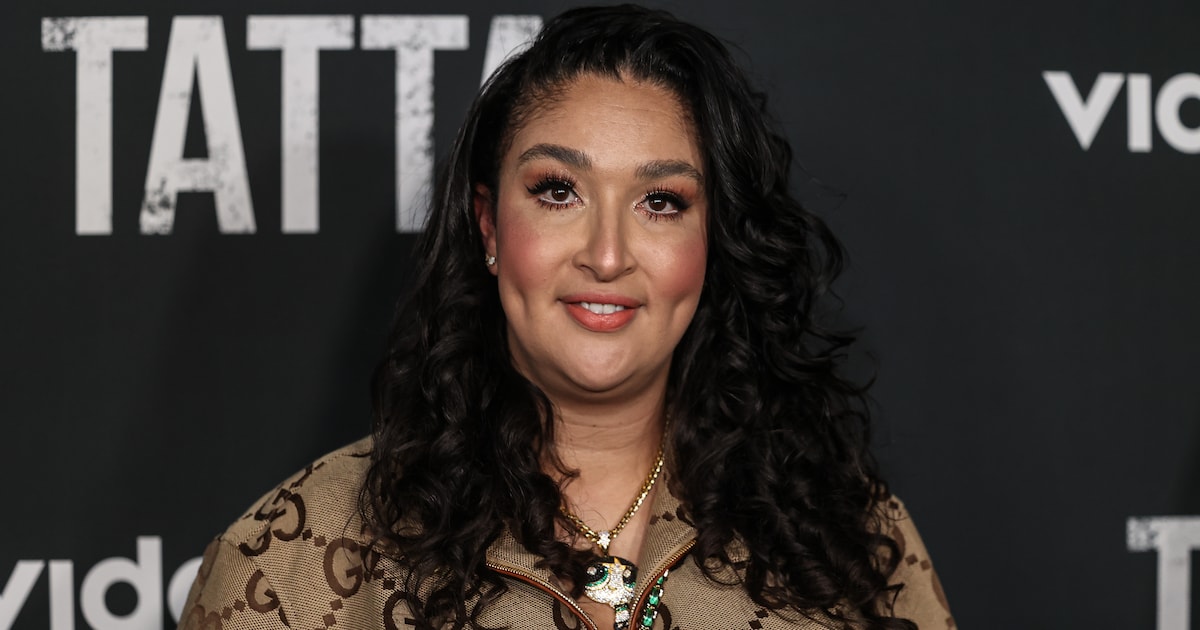 Belgische zaalshows van comédienne Soundos El Ahmadi in drie uur ...