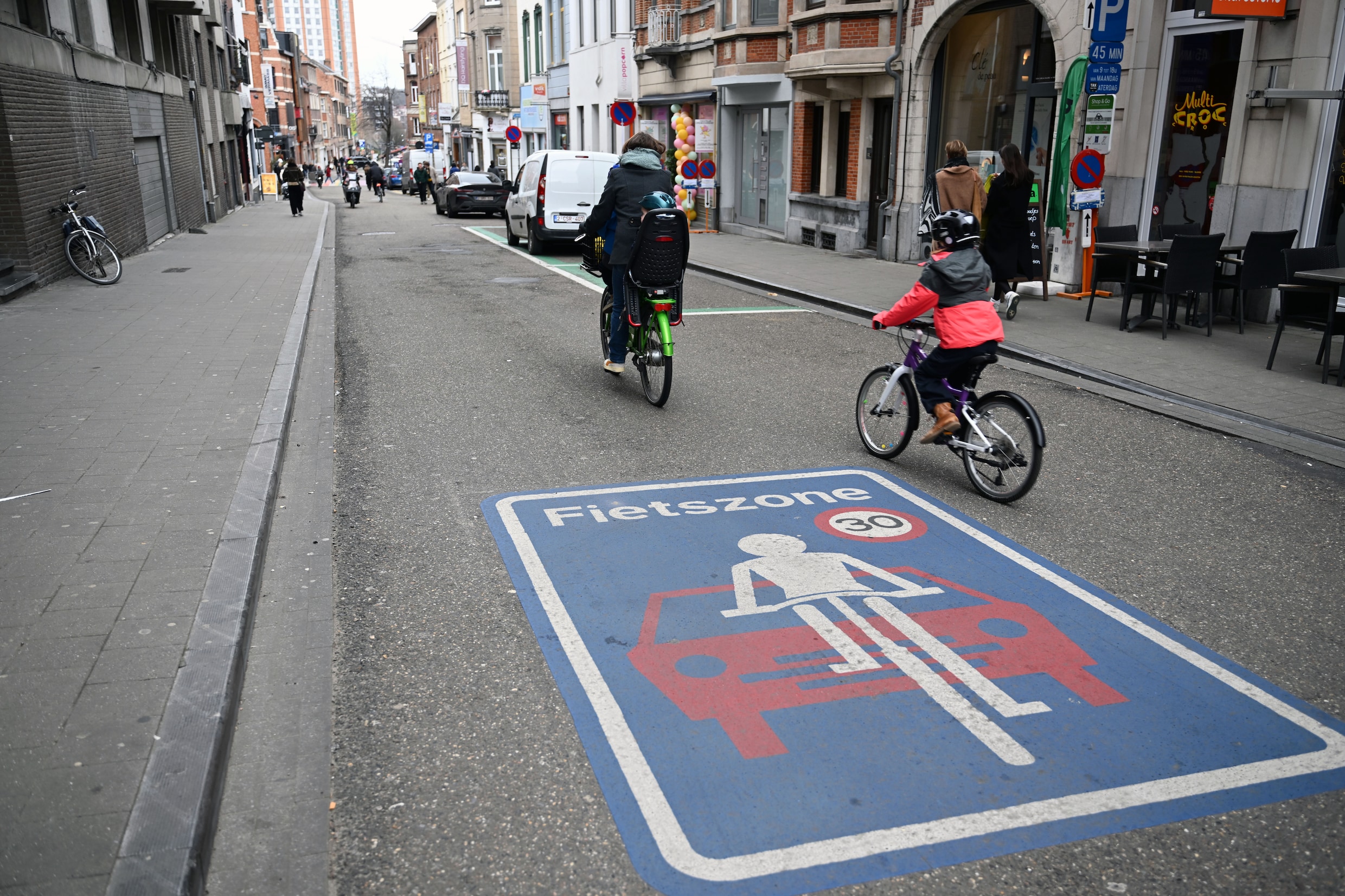 Binnenkort ook vaste flitscamera’s in fietsstraat | De Morgen