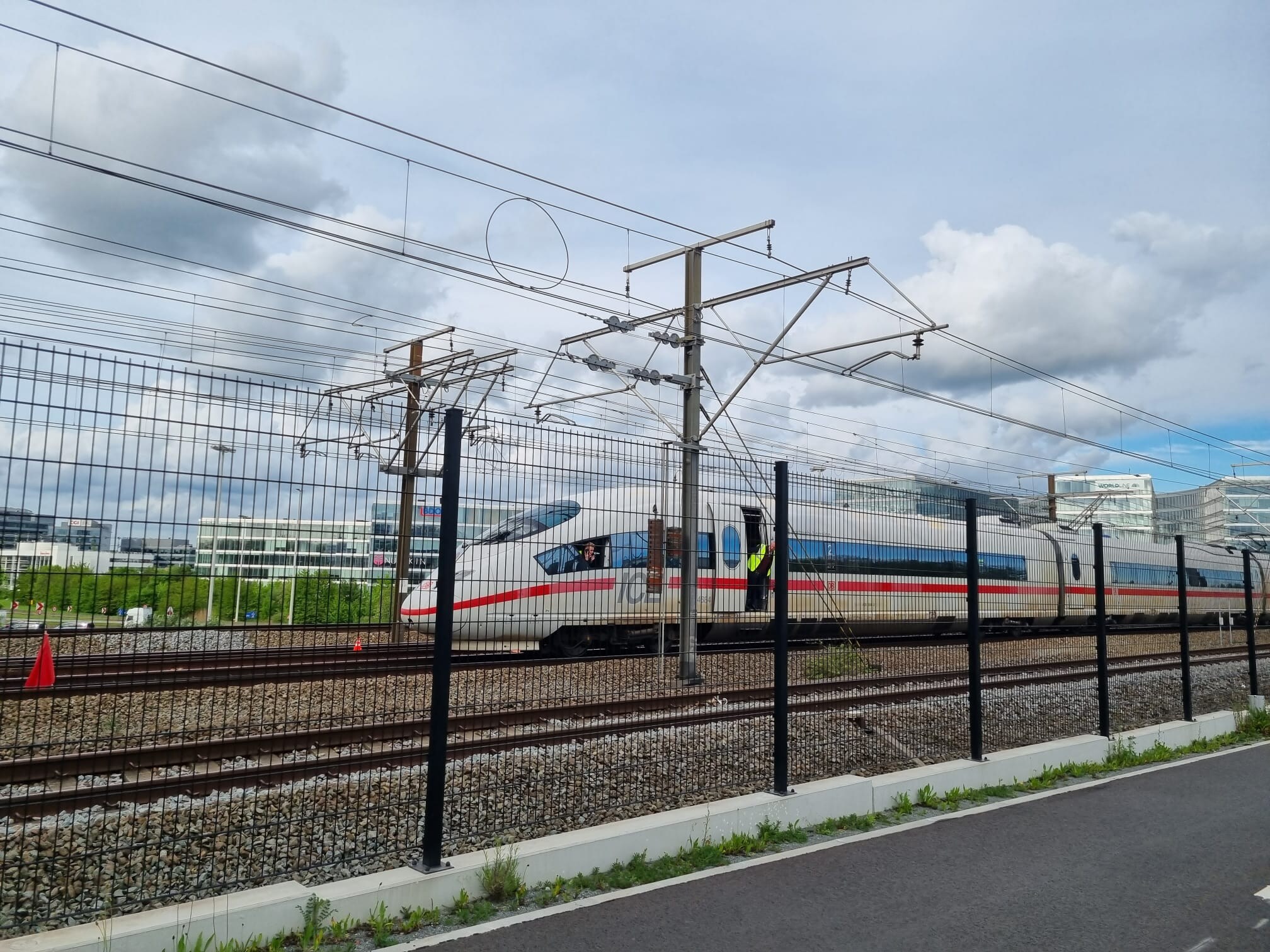 ‘Agent zorgde ervoor dat 16-jarig slachtoffer nu nog in leven is ...