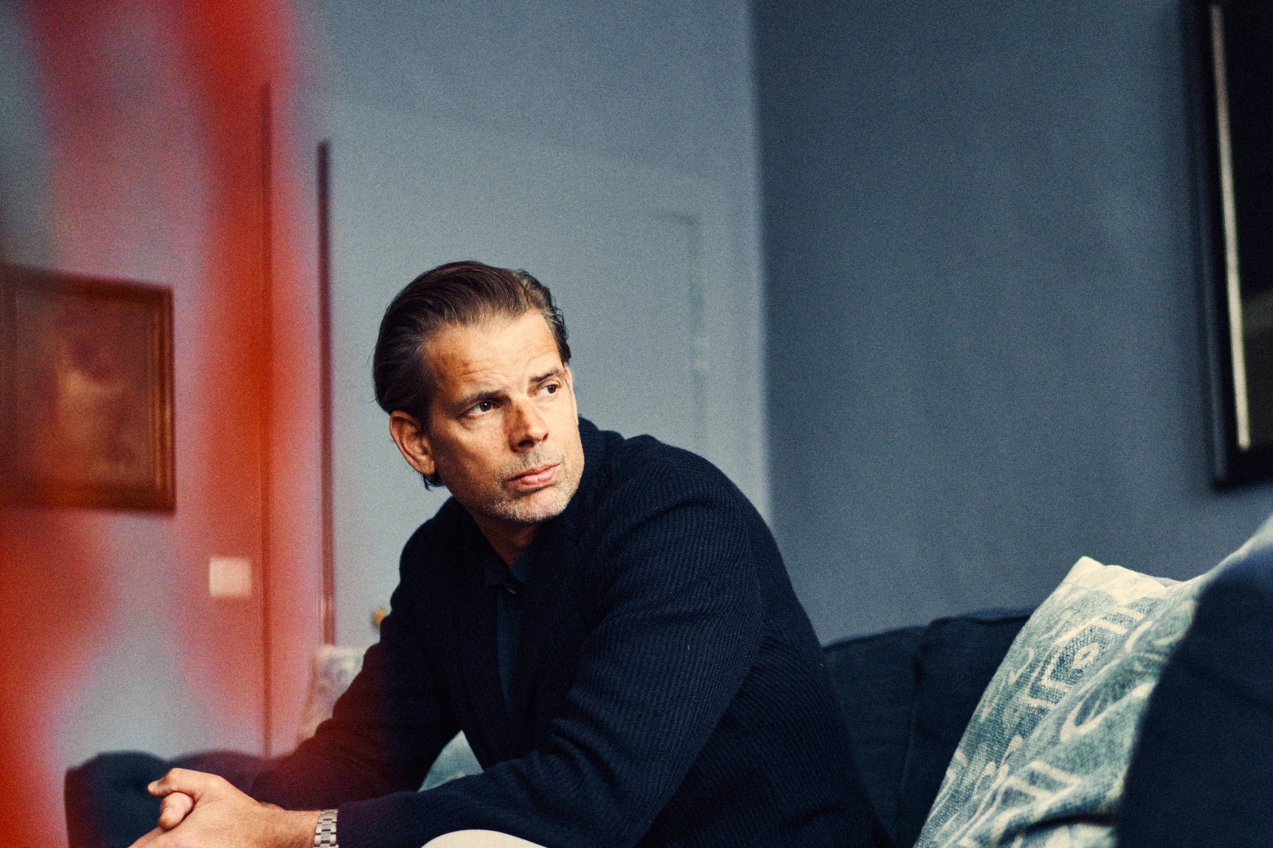 Zweedse schrijver Alex Schulman: ‘Zonder een warm gezin word je een ...