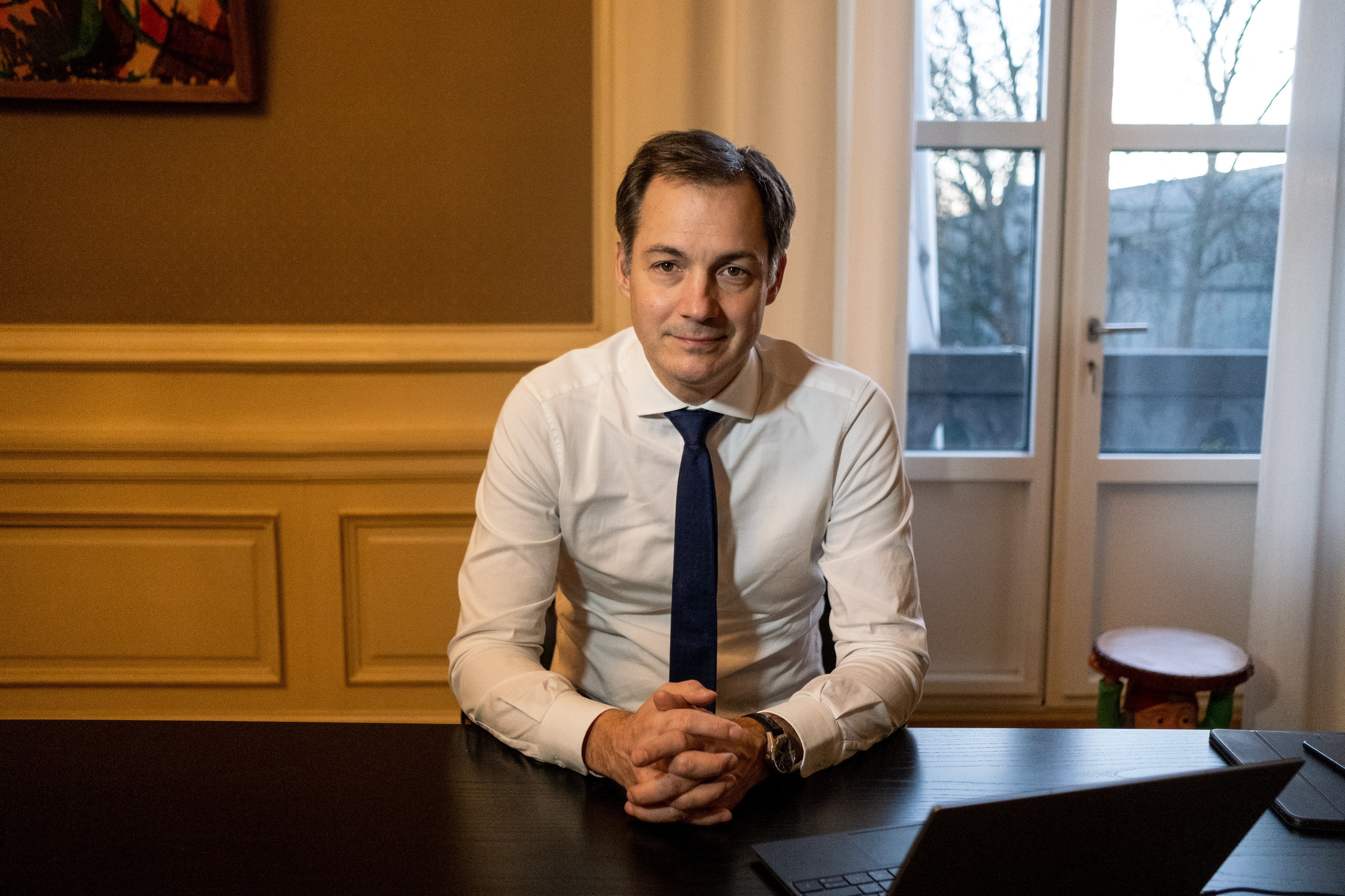 Premier De Croo opgenomen in ziekenhuis na val tijdens fietstocht | De ...