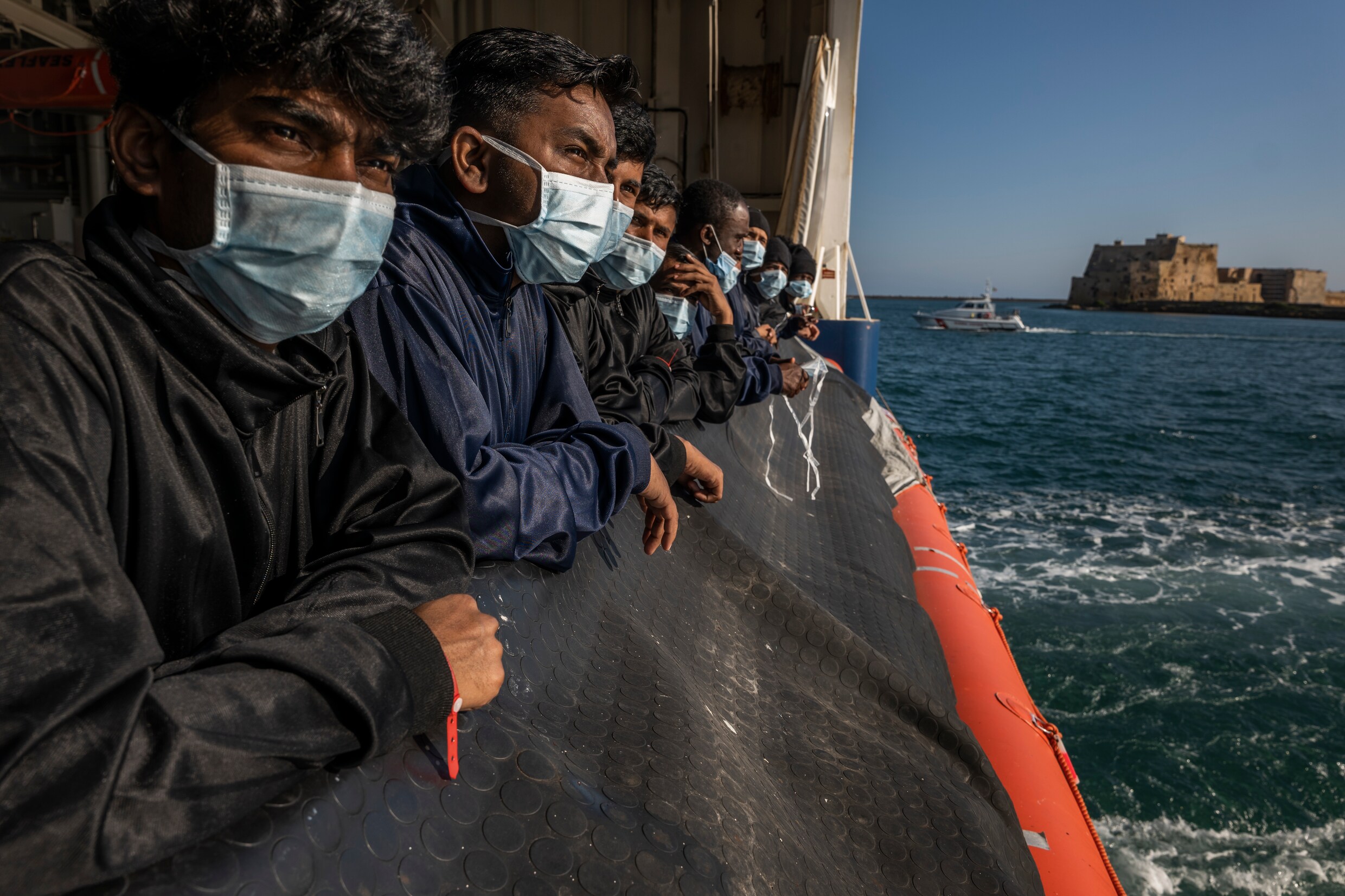 ‘Mijn vader heeft zijn enige koe verkocht, om mijn overtocht te betalen ...