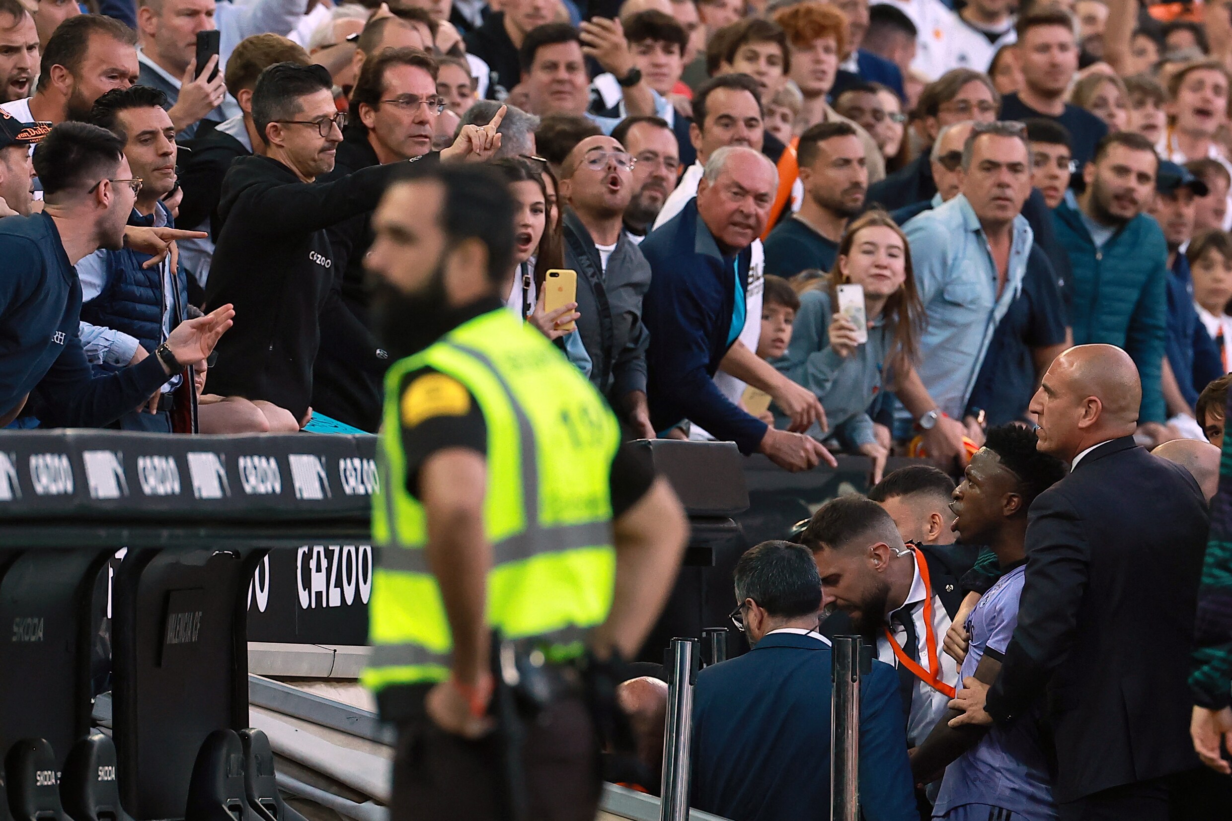 Meerdere arrestaties na racisme jegens Real Madrid-aanvaller Vinícius ...