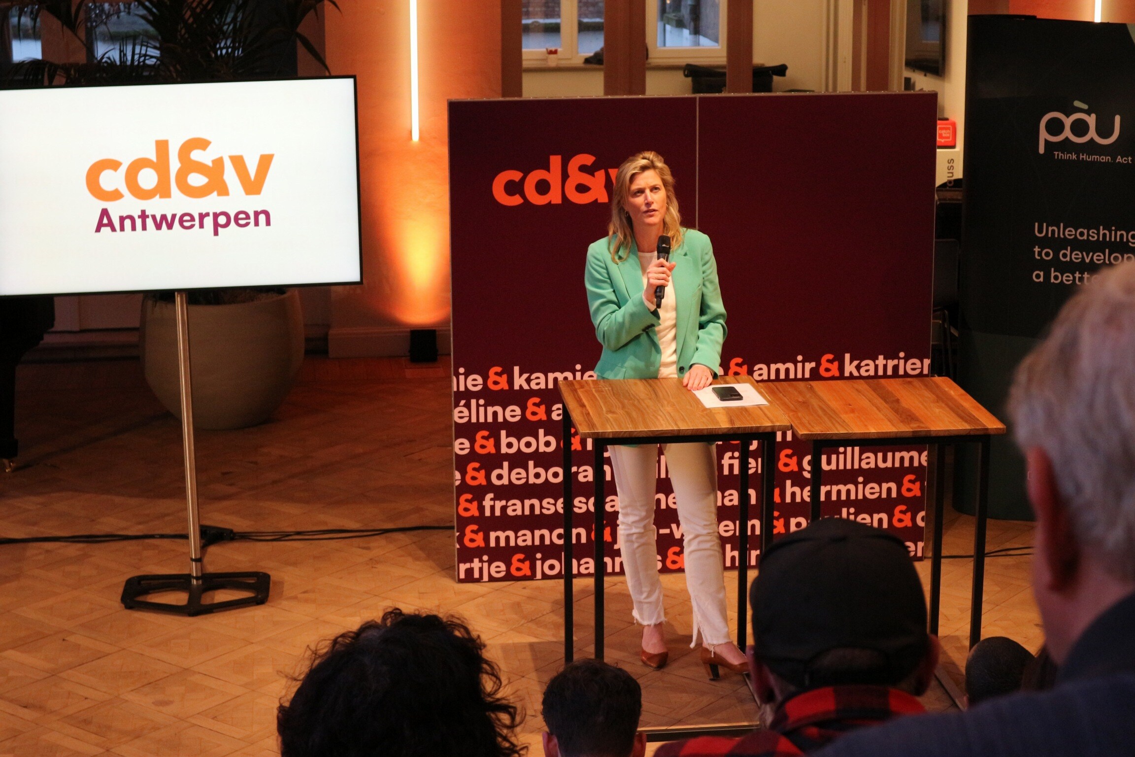 Het rommelt in de Antwerpse cd&v: twee lijsttrekkers gooien de handdoek in een maand tijd | De ...