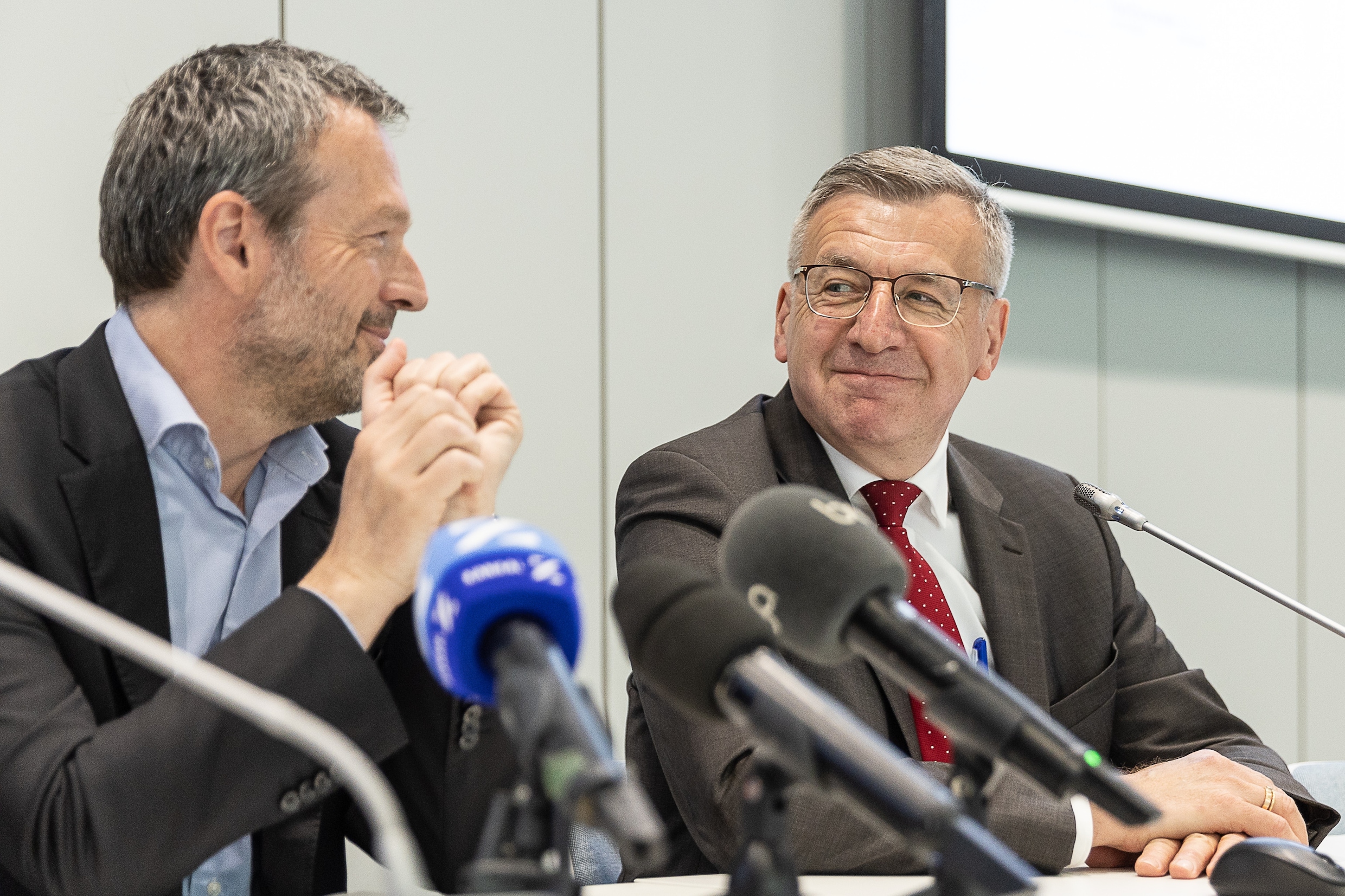 Nationale Bank waarschuwt: ‘Banken mogen trouwe Belgische spaarder niet ...