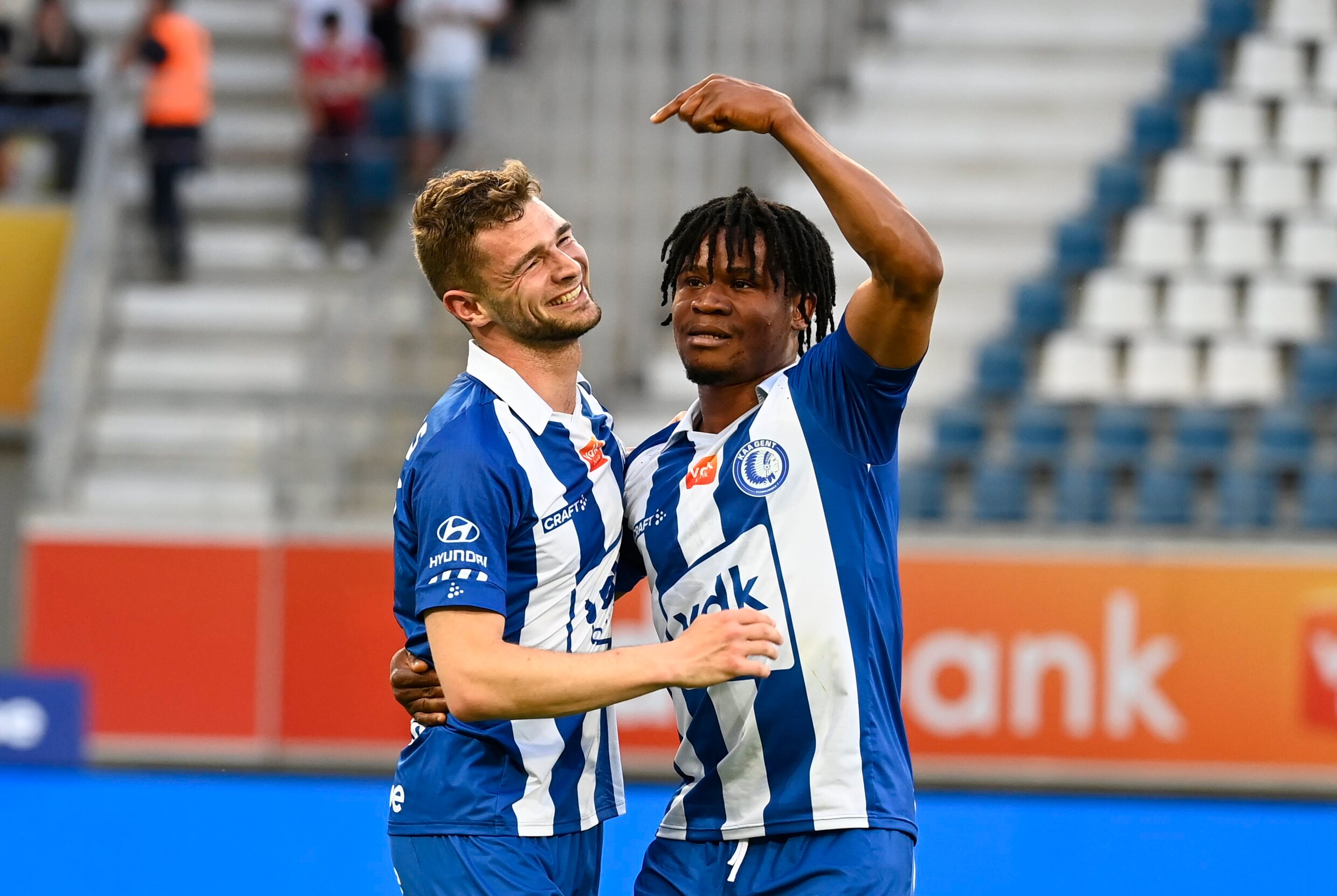 Spitsen AA Gent zijn grof wild op de transfermarkt: Cuypers wil naar ...