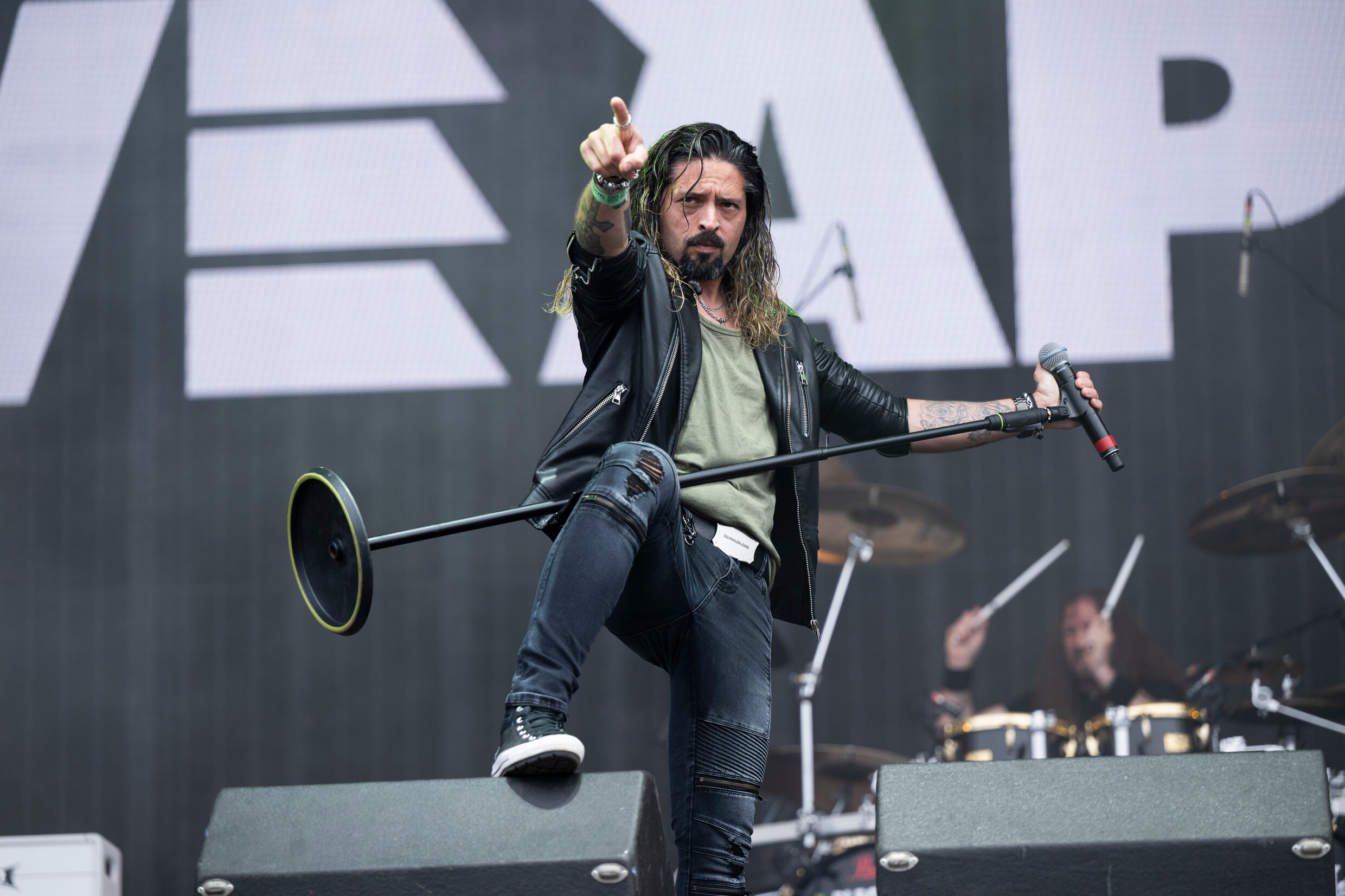 Dit was dag 4 op Graspop: knallen met Tommy Lee, Johnny Depp én Helmut ...