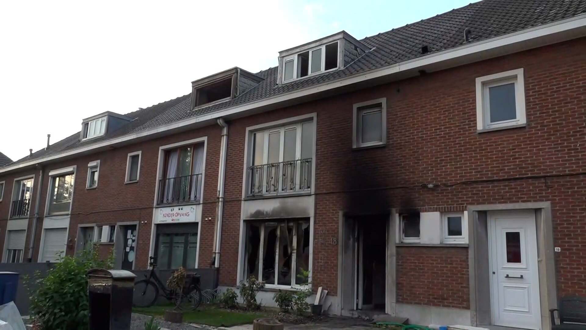 De vader van de kinderen die zijn omgekomen bij de woningbrand in Puurs kondigde aan dat hij ...