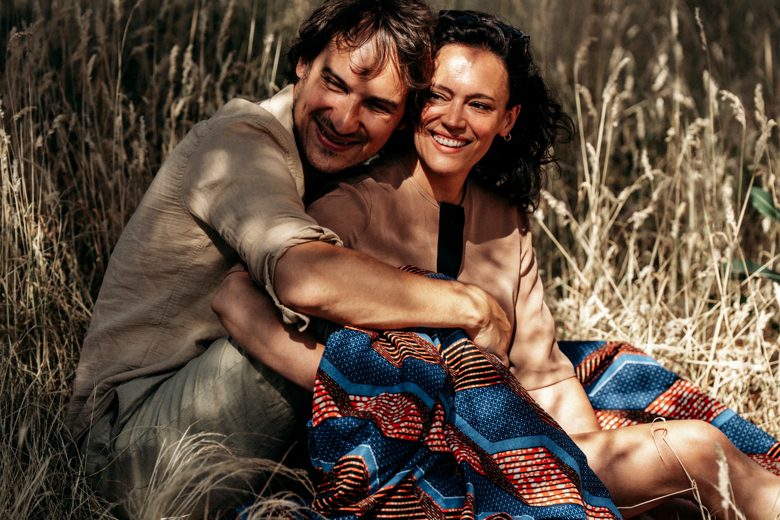 ‘Seks is maar seks, kun je met iedereen hebben’: tussen de lakens bij bekende koppels | De Morgen