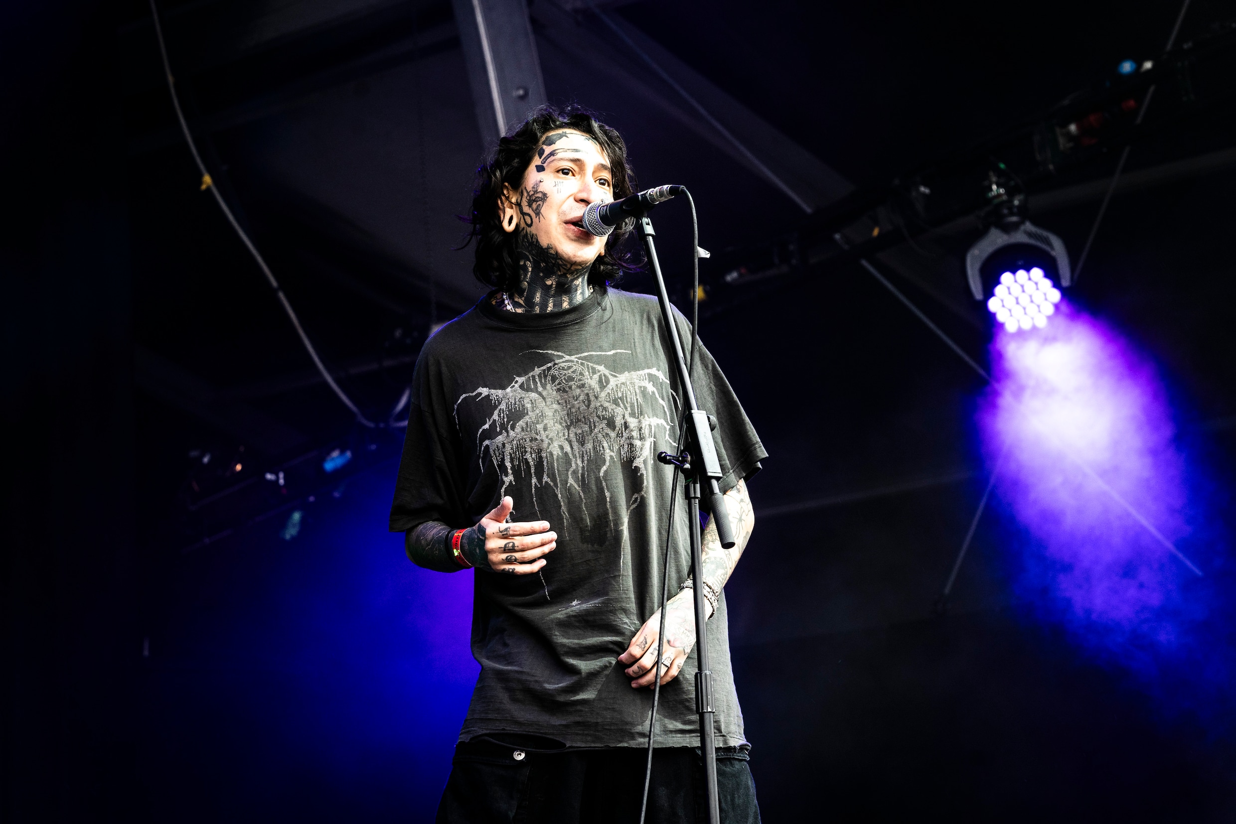 Lil Lotus gaf een ongeïnspireerde, slappe, en ronduit duffe show ...