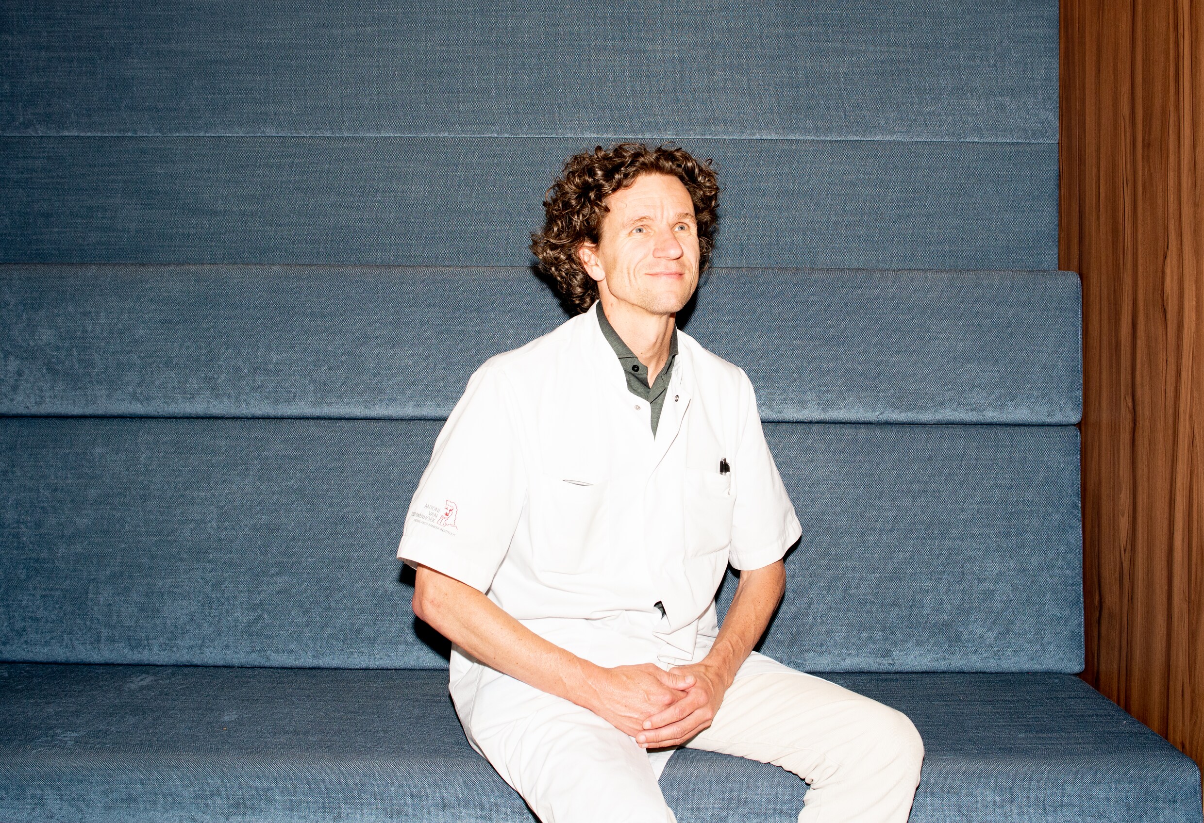 ‘Mijn moeder weigerde kankerbehandeling’: oncologen als Gabe Sonke ...