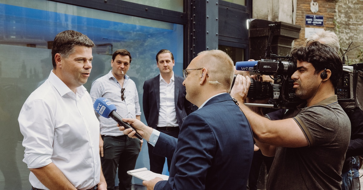 Daagt er nog iemand Ongena uit bij Open Vld? ‘Tegenkandidaten hebben ...