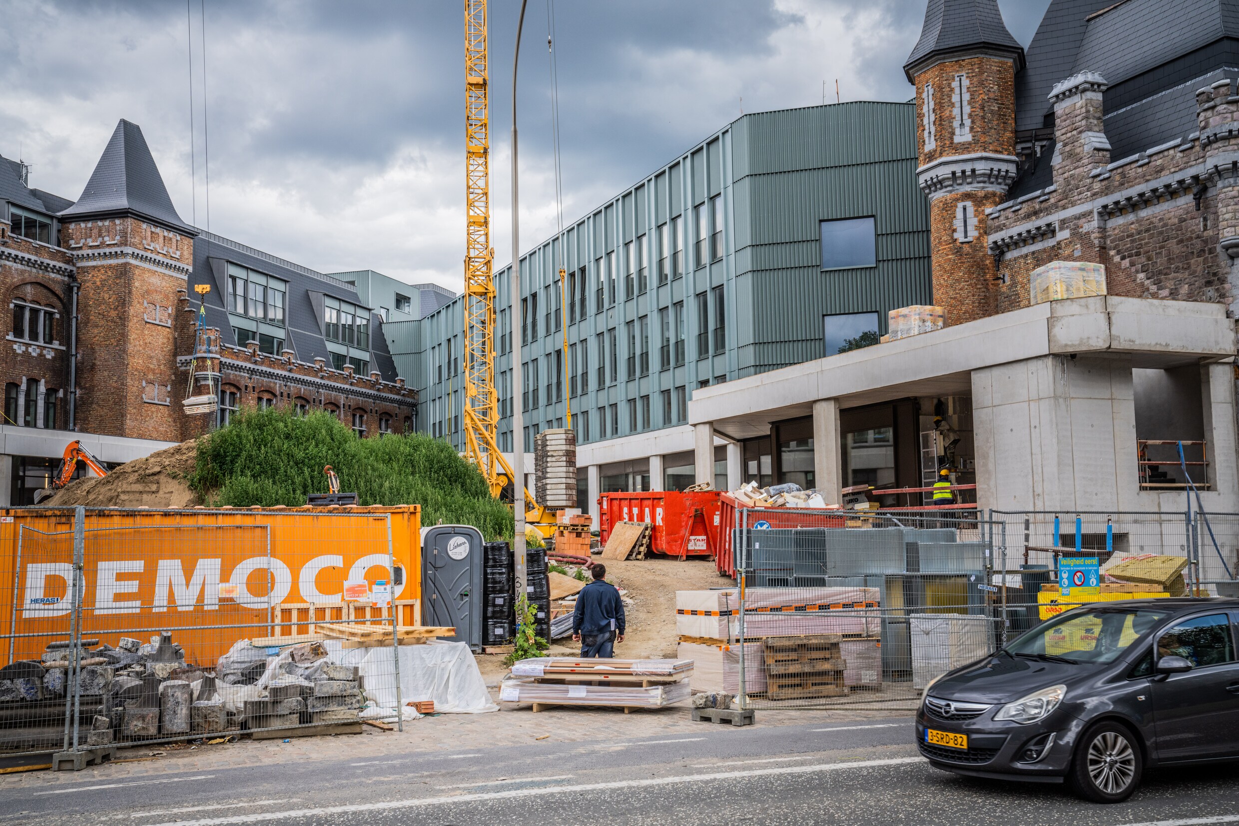 Twee jaar na instorting van school ook vraagtekens bij nieuw ...