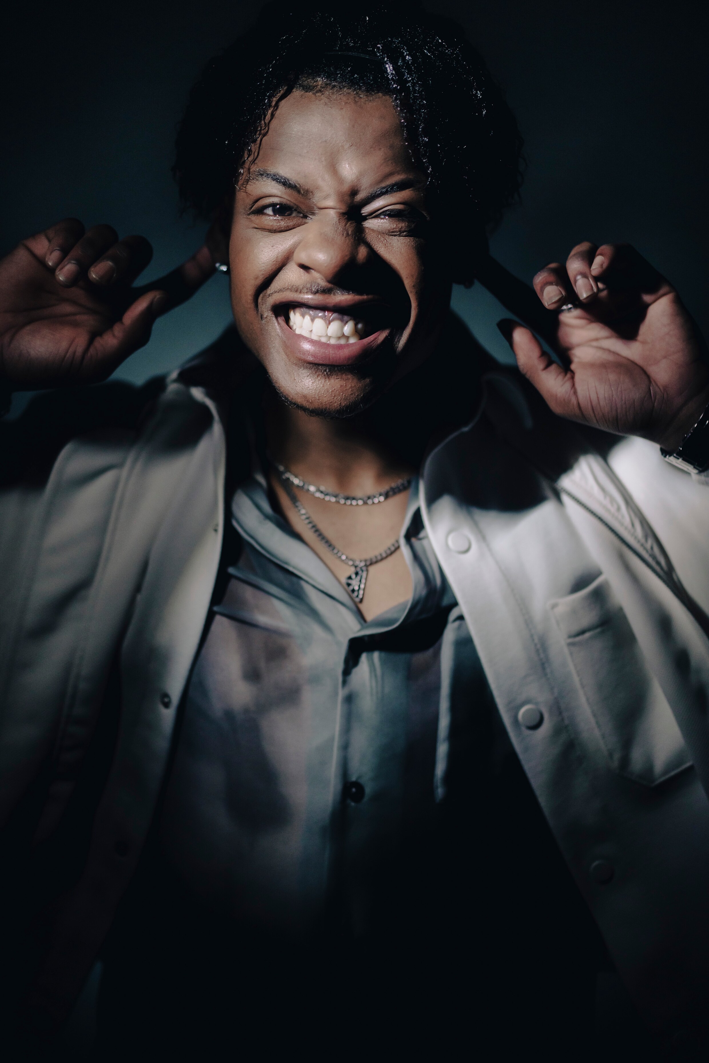 ‘Het is nooit de moeite waard om voor iemand te veranderen. Dat wreekt ...