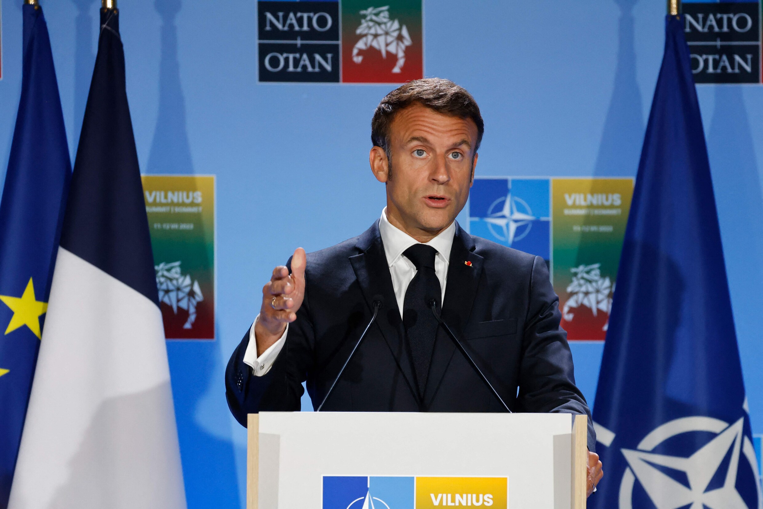 Vingertop aangetroffen in post van president Macron, verzender zou ...