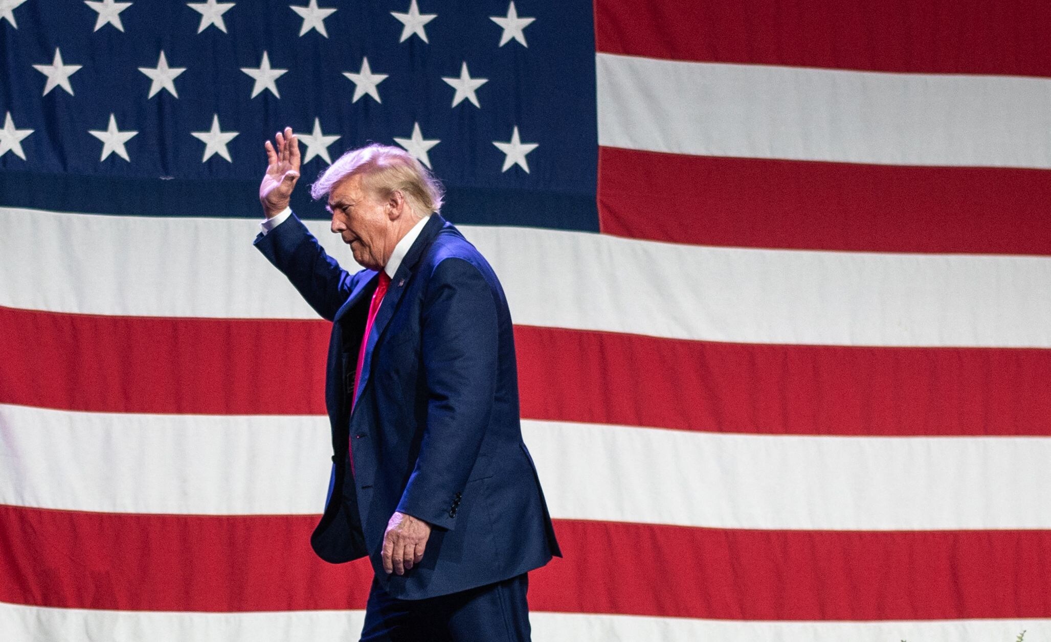 Amerikanen milder over Trumps rol in bestorming Capitool, oud-president ...