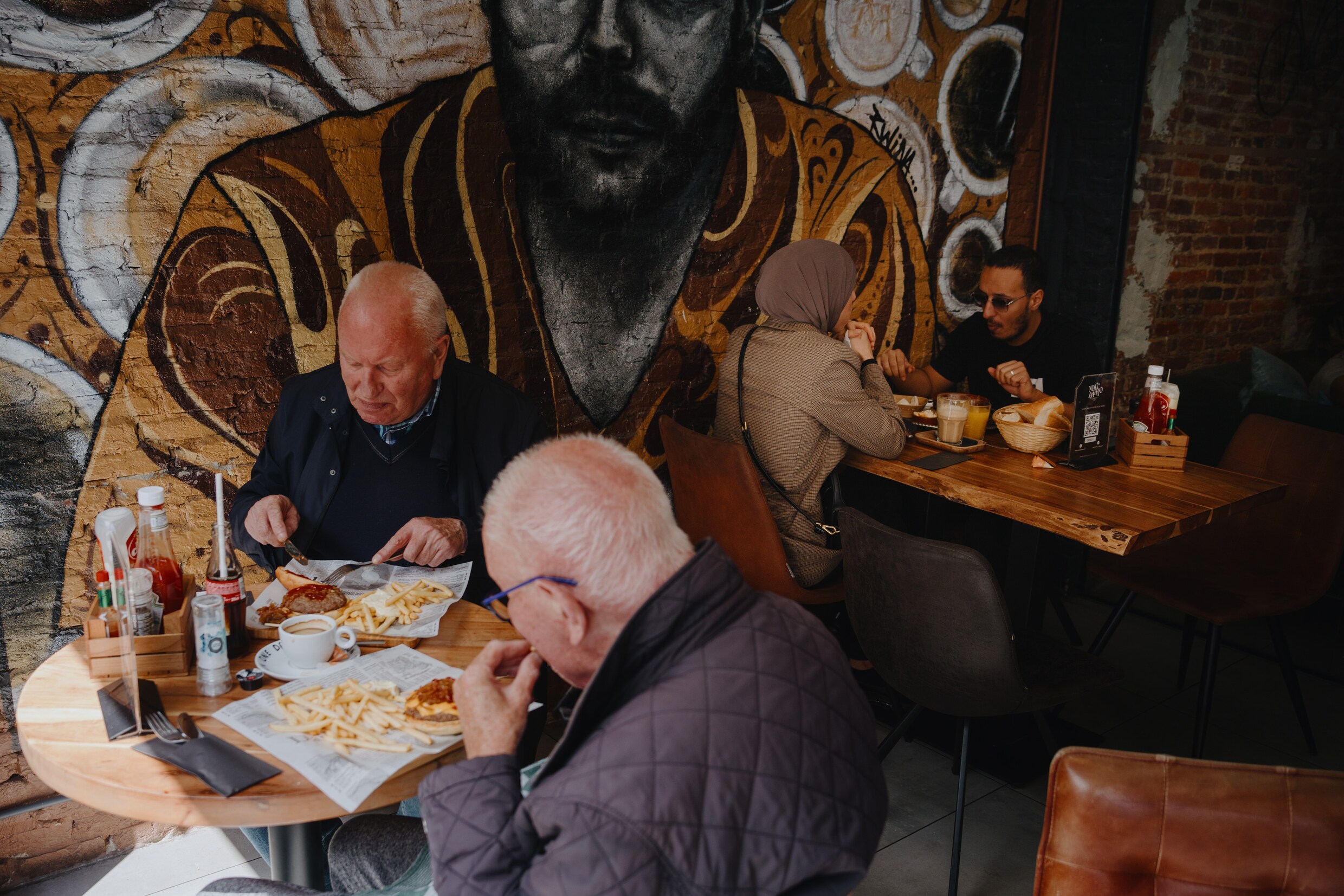 ‘Ik ben tegen migratie, maar mijn buurman, dat is ne goeie’: waarom ...