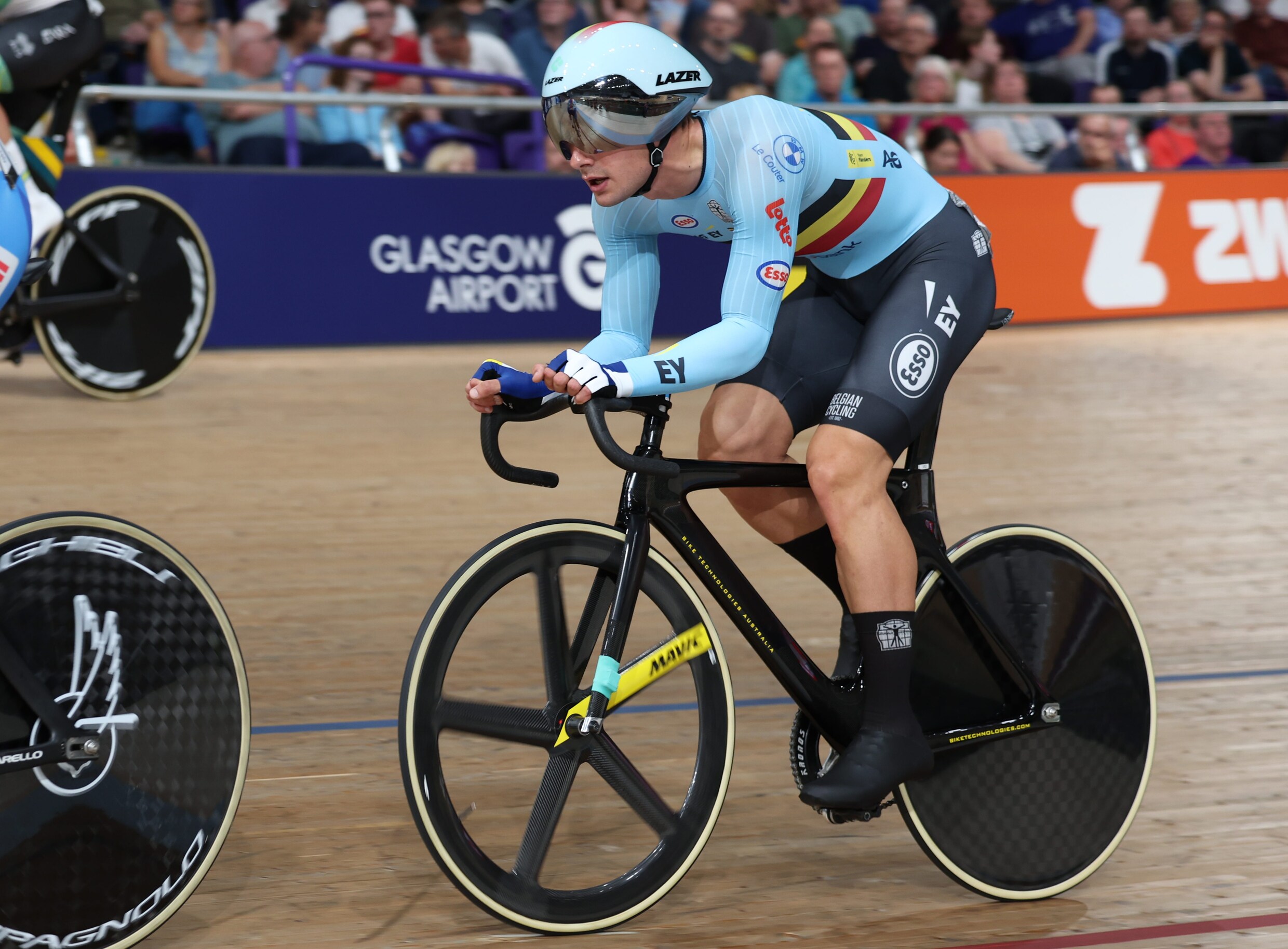 Tuur Dens zorgt met brons in scratch voor eerste Belgische medaille op ...